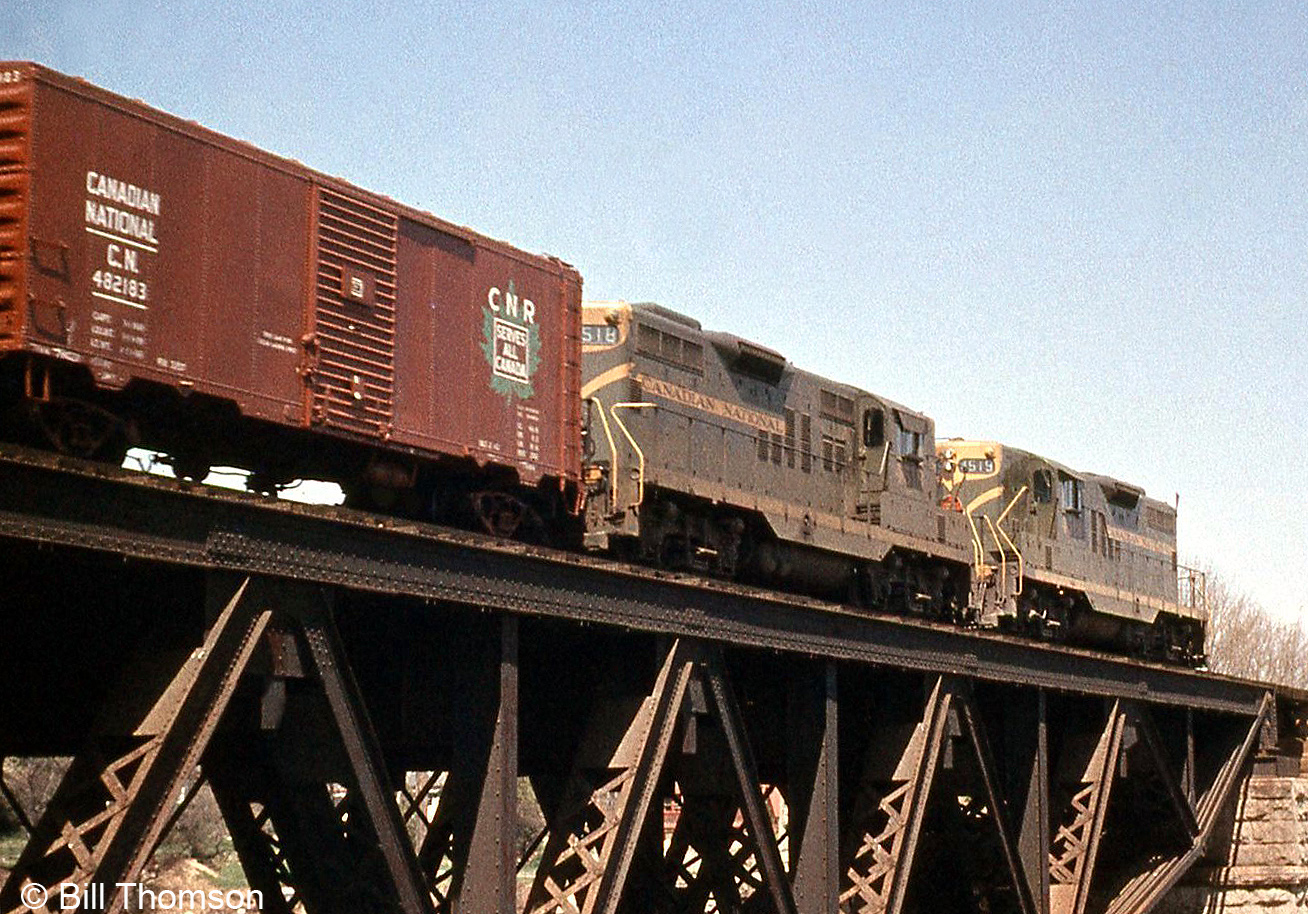 Railpictures.ca - Bill Thomson Photo: CN GP9′s 4518 & 4519 are seen crossing the Credit River ...