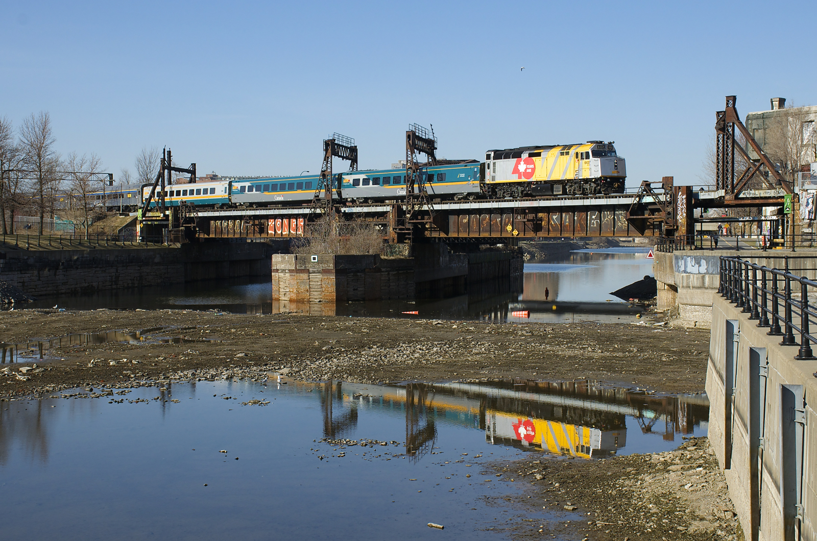 Railpictures.ca - Michael Berry Photo: VIA 6437 is wrapped for VIA Rail’s 40th anniversary as it ...