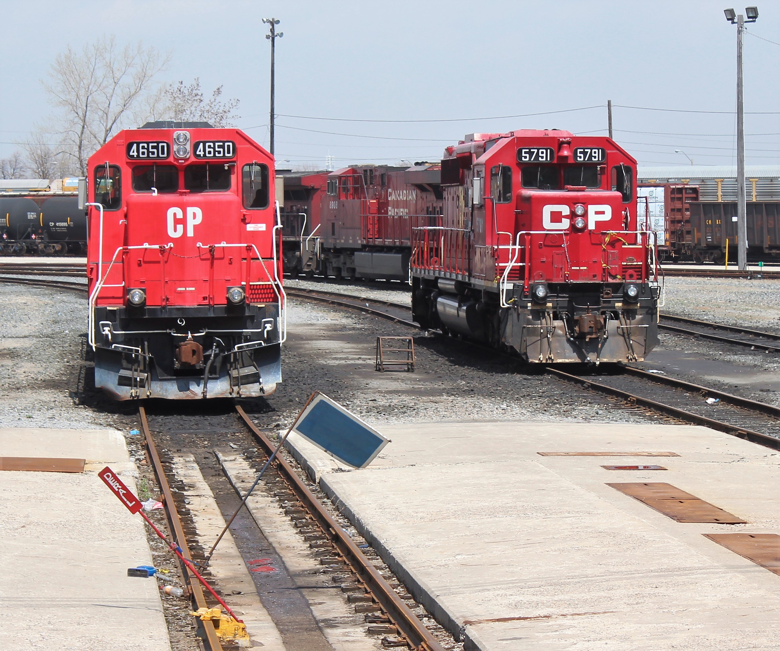 Railpictures.ca - Paul Santos Photo: Another SD40-2 has shown up at the yard in the form of CP ...