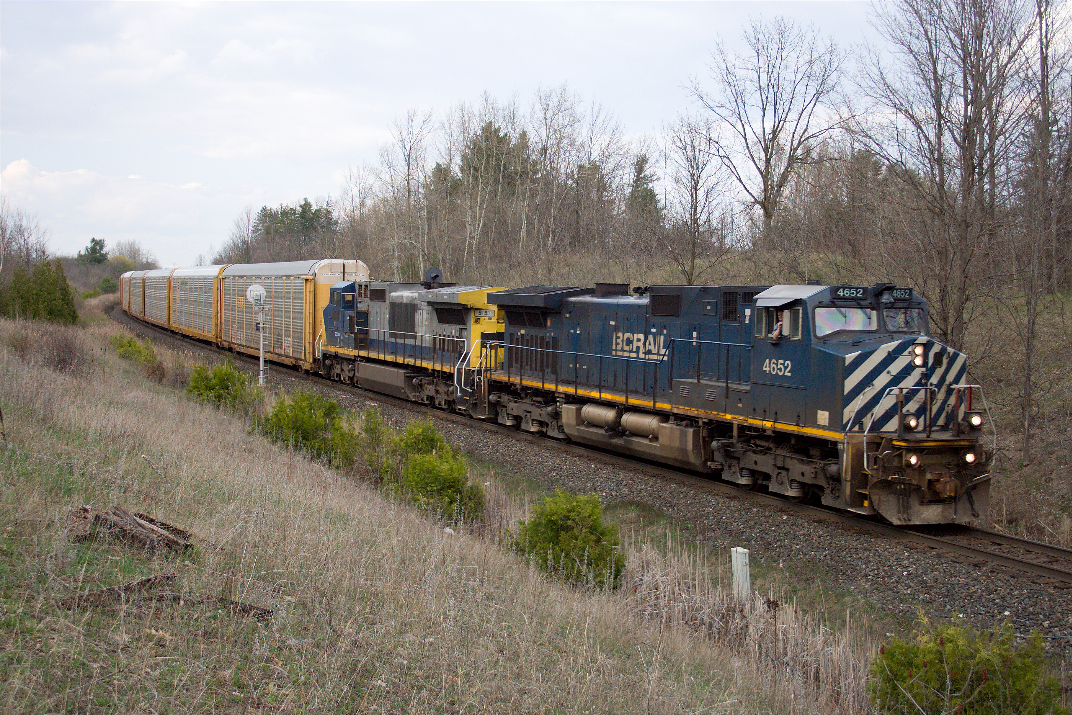 Railpictures.ca - John Eull Photo: “Clear on the approach to Milbase!” CN 271 descends the grade ...