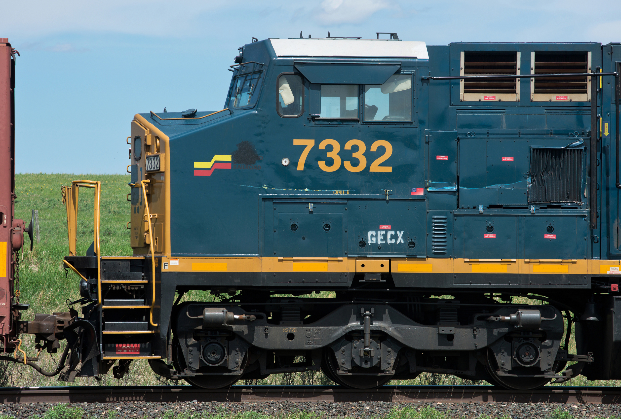 Railpictures.ca - Matt Watson Photo: A modern day rent-a-wreck pauses during some switching ...