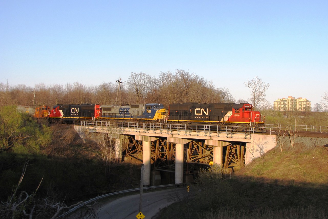 Railpictures.ca - Adam Wills Photo: CN 399 – CN 5474 GECX 7362 CN 5467 QNSL 310 over Hidden ...