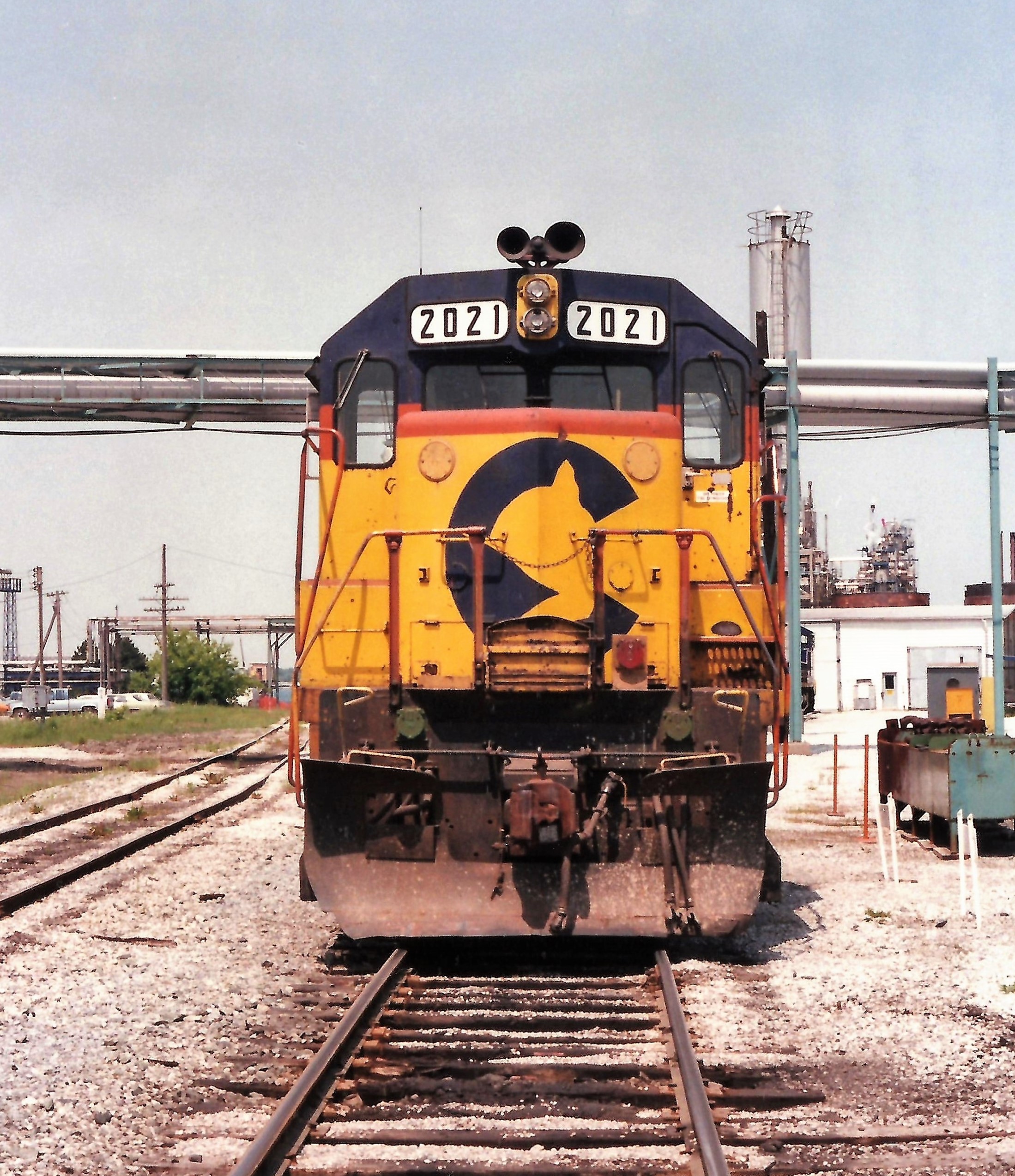 Railpictures.ca - Paul Santos Photo: A GP38 with the classic Chessie Cat parked in Sarnia ...