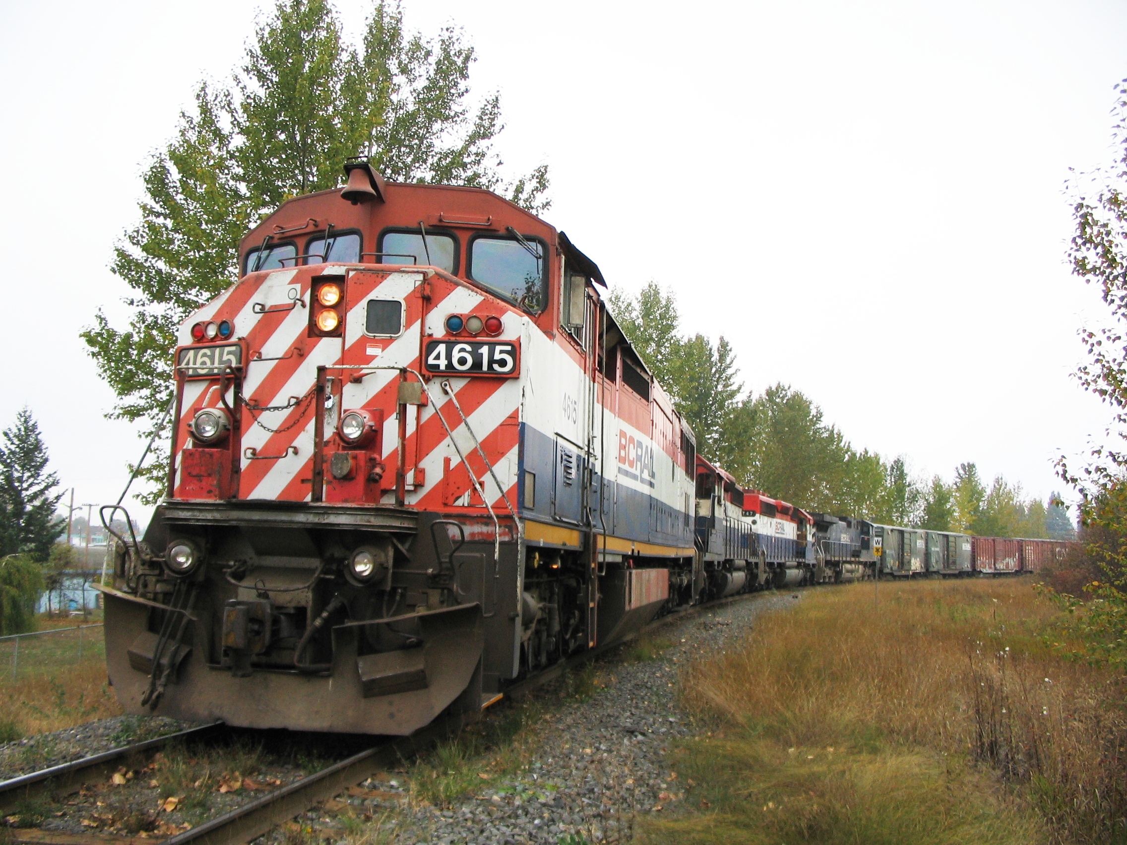 Railpictures.ca - Doug Lawson Photo: Pumping air at Quesnel on this overcast fall morning.The ...