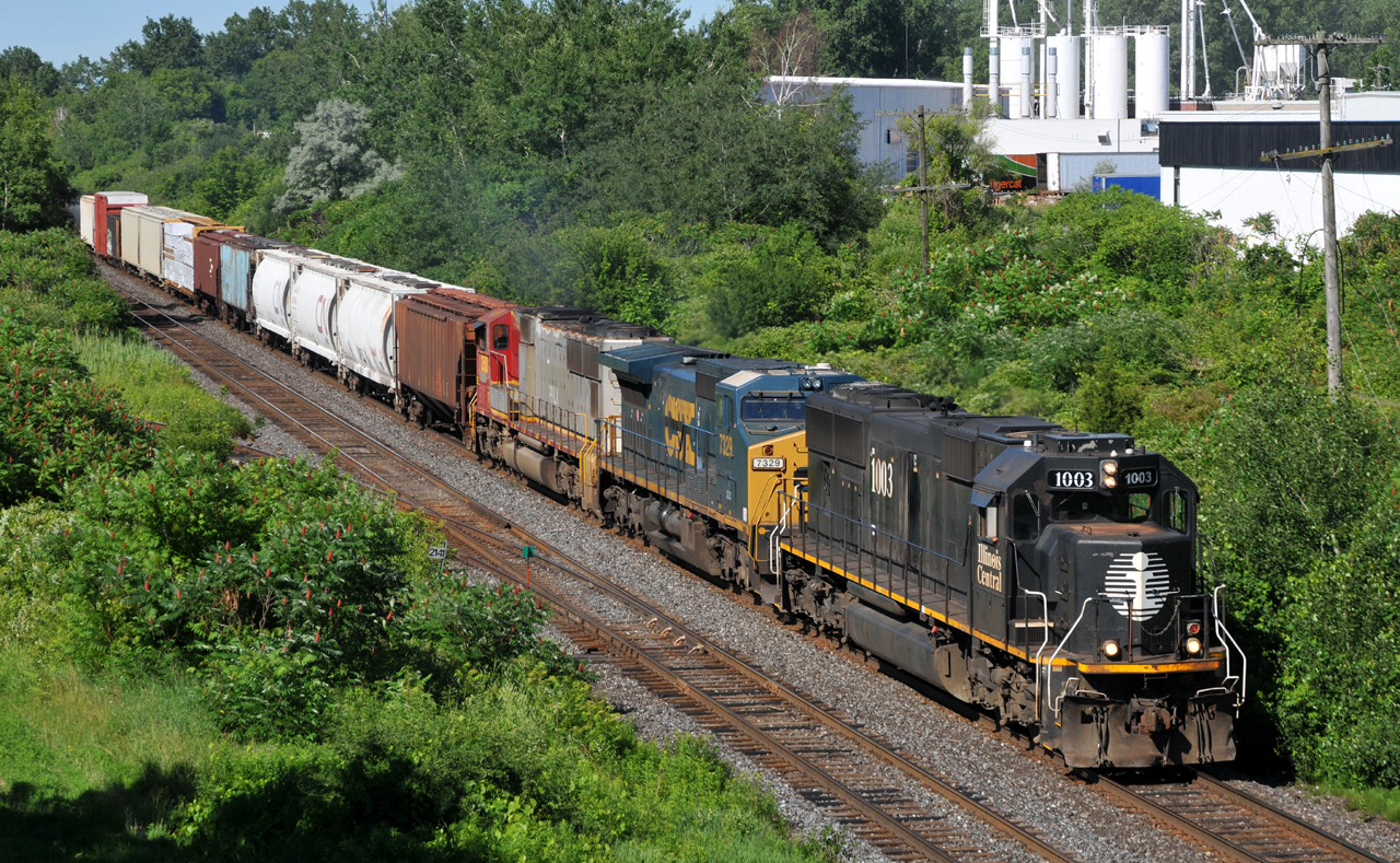 Railpictures.ca - James Gardiner Photo: CN 398 about to dip under Wayne Gretzky Parkway with IC ...