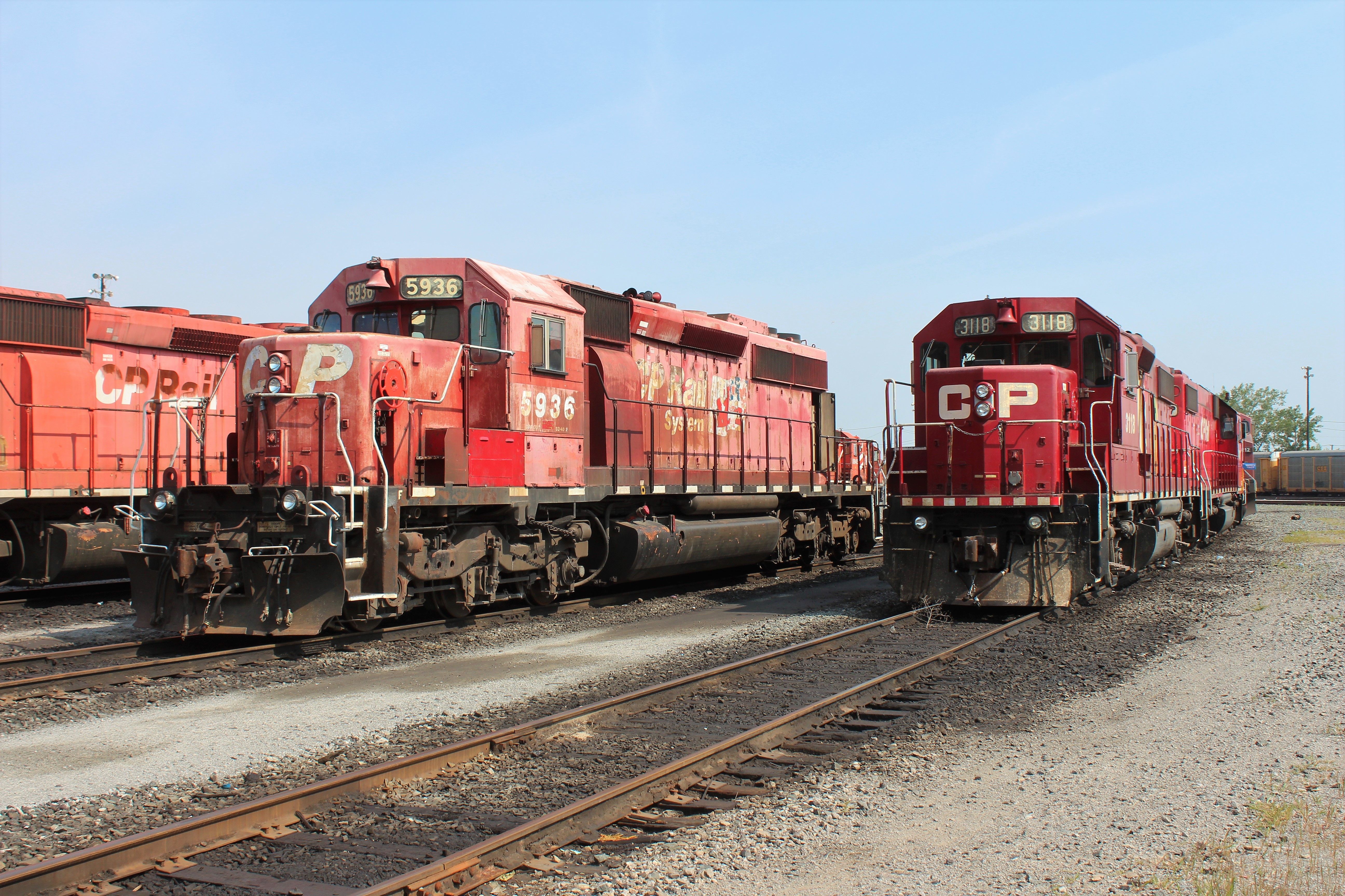 Railpictures.ca - Paul Santos Photo: SD40-2 5936 passed through a couple of months back to be ...