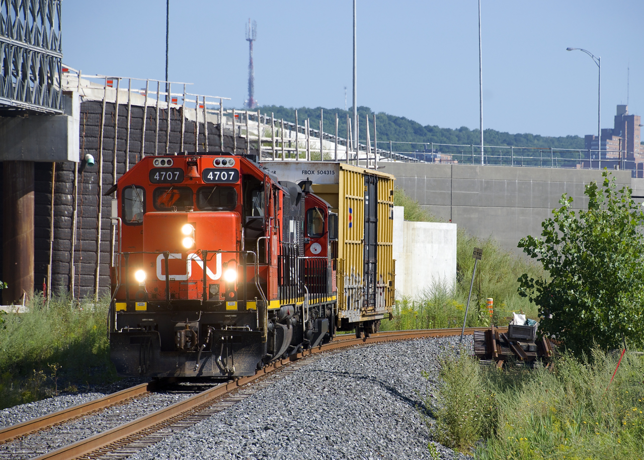 Railpictures.ca - Michael Berry Photo: With a single boxcar for the Kruger plant, the Pointe St ...