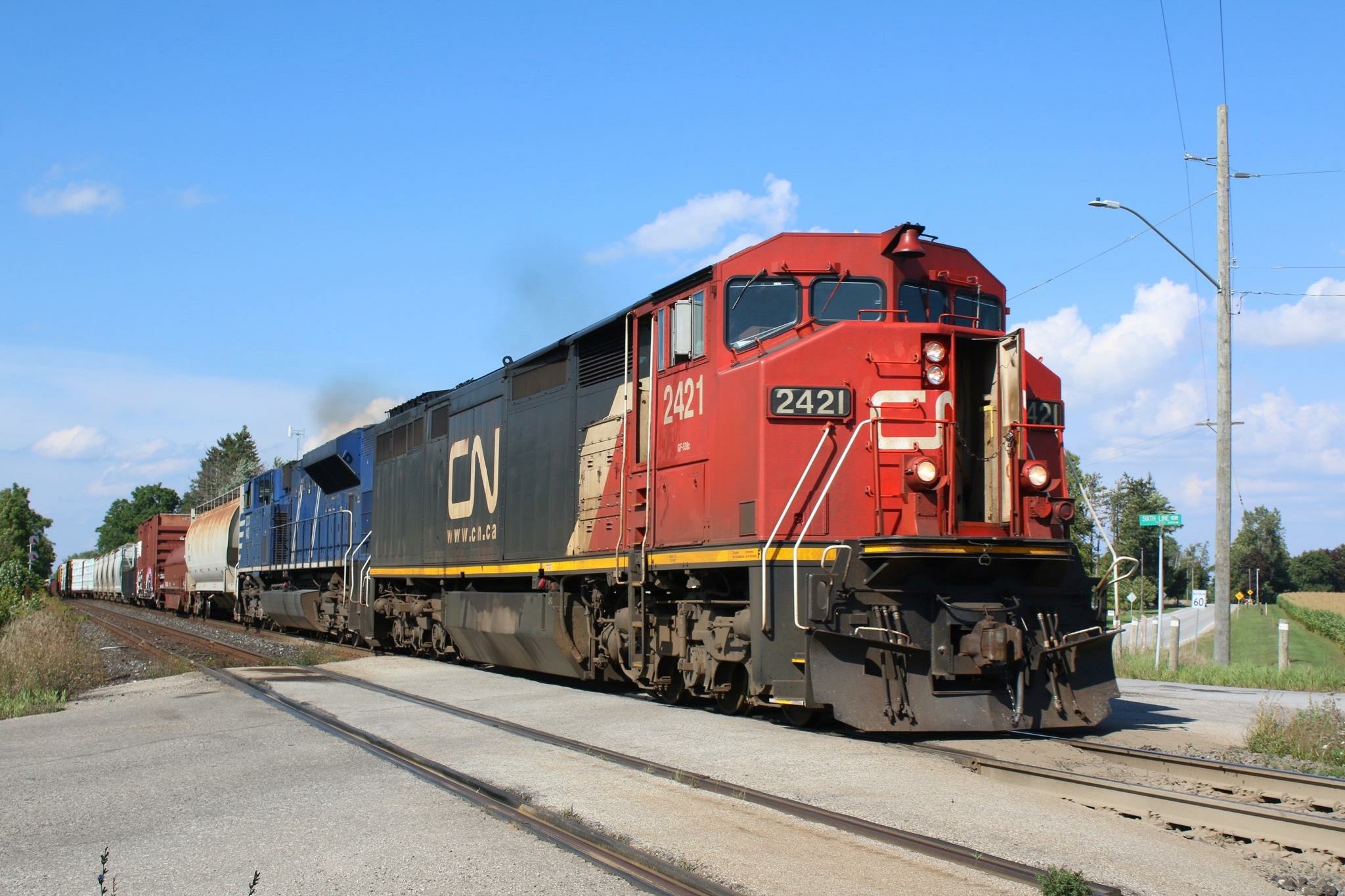 Railpictures.ca - Marcus W Stevens Photo: Only a select few “Draper” Dash-8s have received CN’s ...
