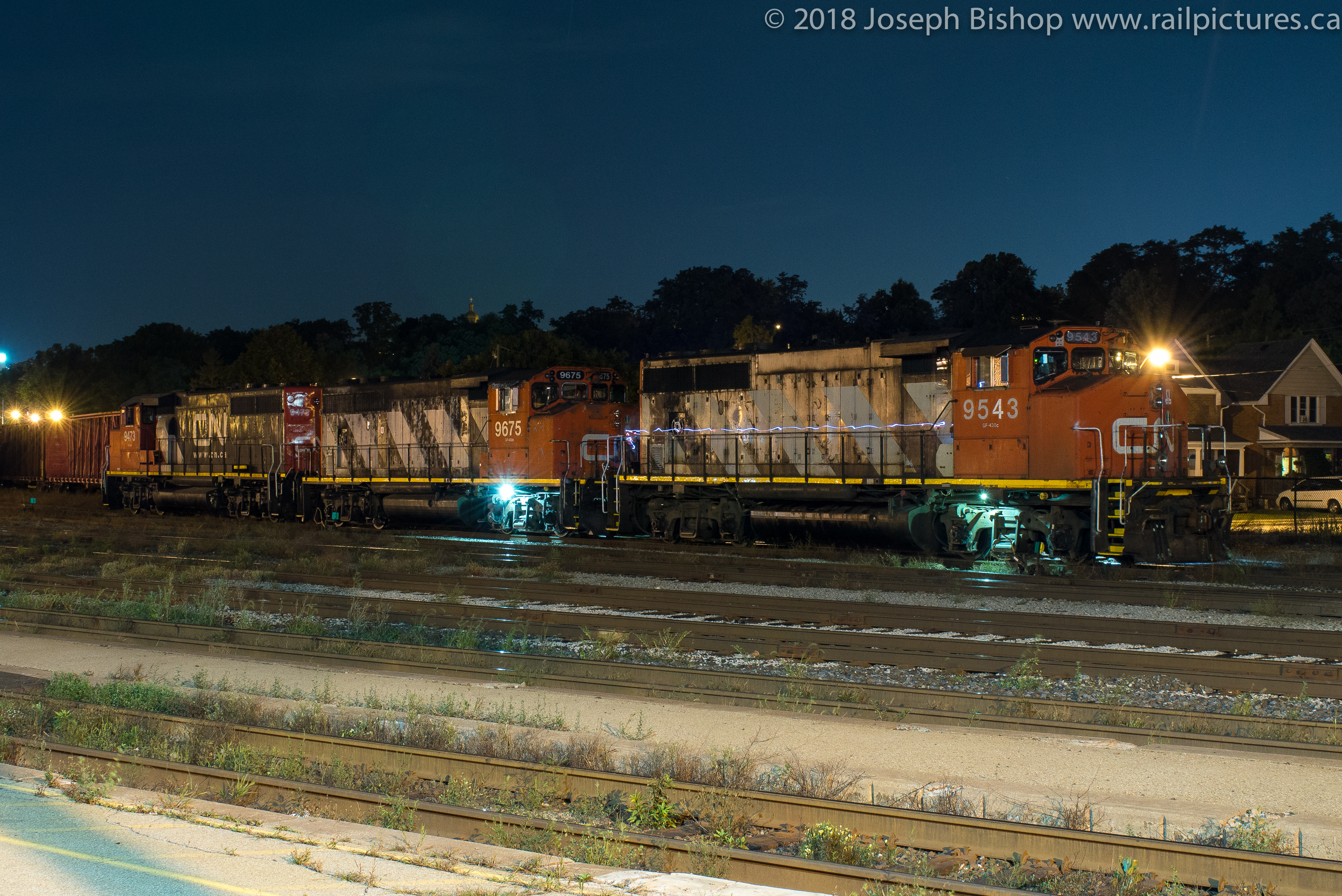 Railpictures.ca - Joseph Bishop Photo: About 4.5 hours after photographing the last RLHH 597, I ...