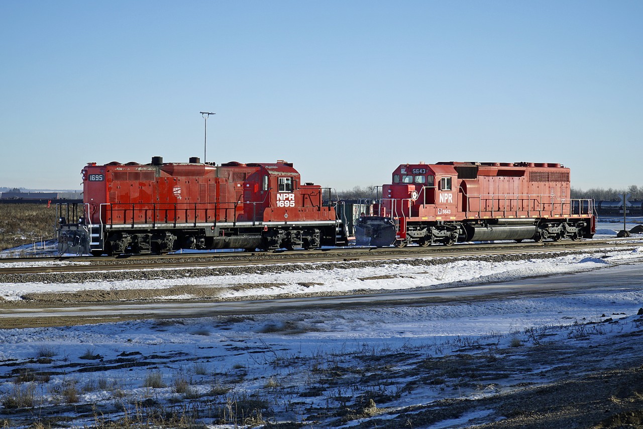 Railpictures.ca - colin arnot Photo: GP9u NPR 1695 and SD40-2 NPR 5643, both ex CP locomotives ...
