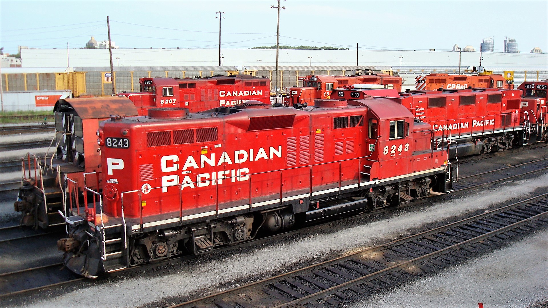 Railpictures.ca - Paul Santos Photo: Nothing but 4 axle power on the west end of the shop this ...