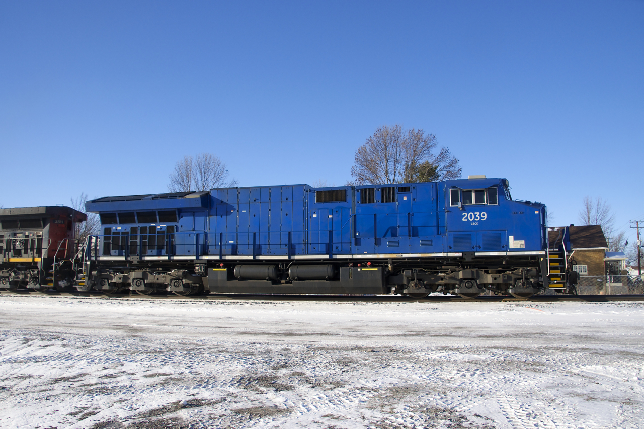 Railpictures.ca - Michael Berry Photo: Built as an ET44AC prototype, GECX 2039 sports a ...