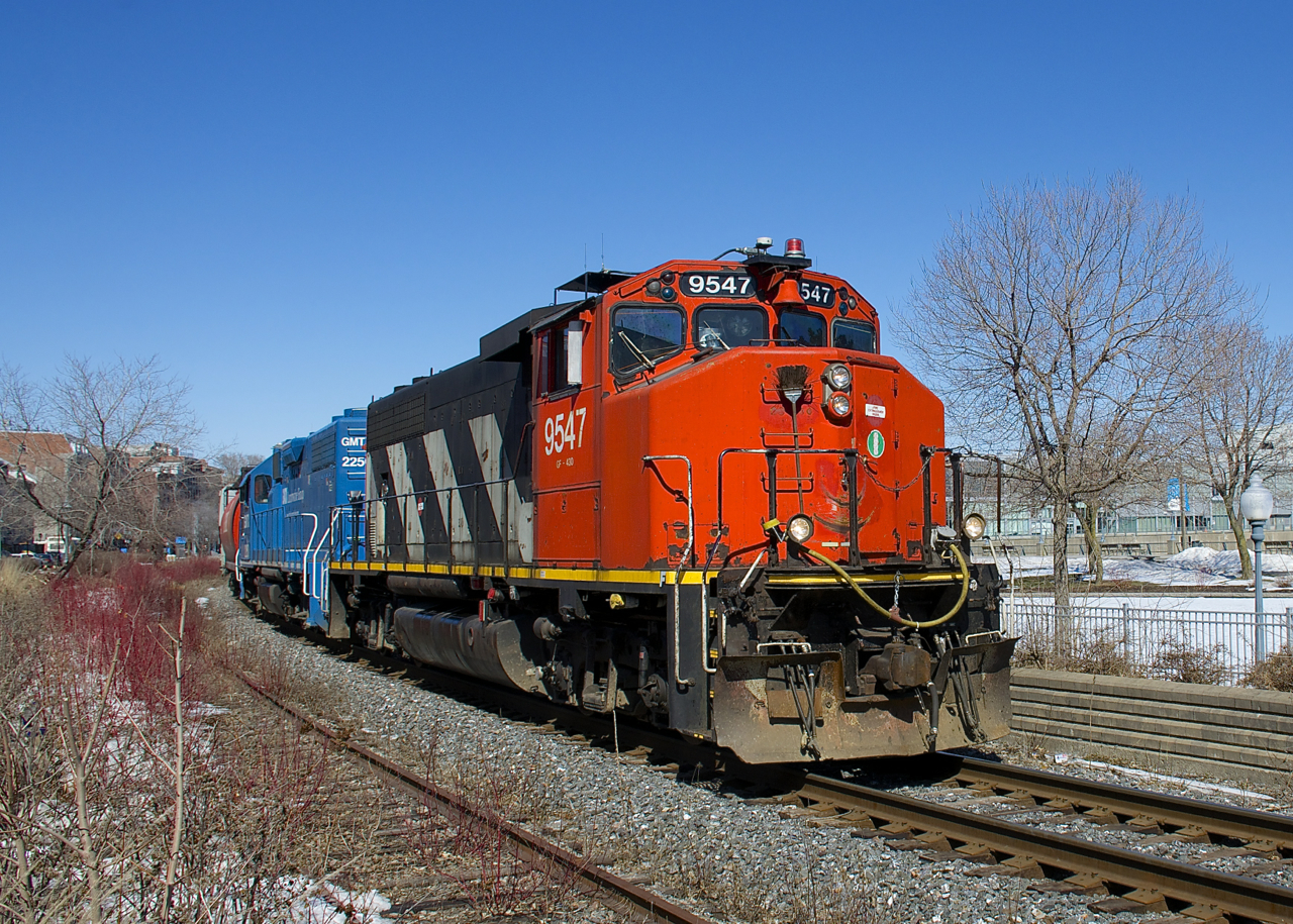 Railpictures.ca - Michael Berry Photo: CN 9547 & GMTX 2250 are leaving the Port of Montreal with ...