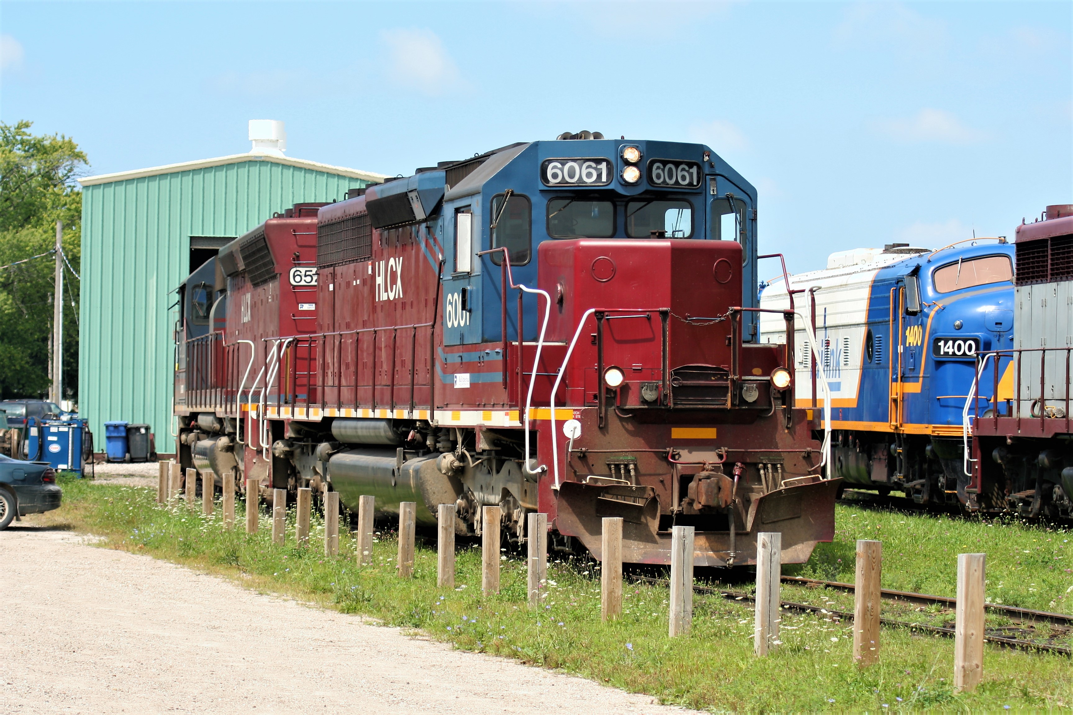Railpictures.ca - Jason Noe Photo: Goderich-Exeter Railway (GEXR) train 581 with HLCX SD40M-3’s ...