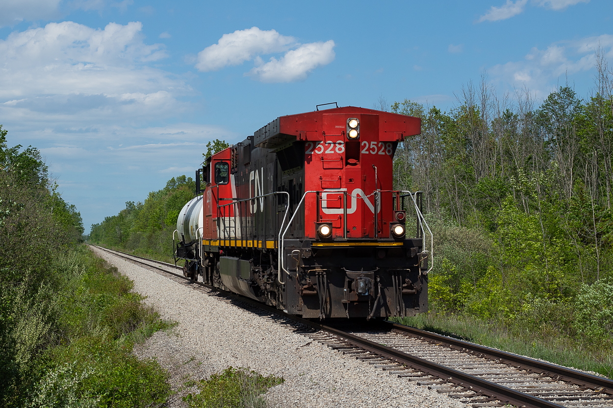 Railpictures.ca - James Knott Photo: In the spirit of out-of-place looking, long hood forward ...