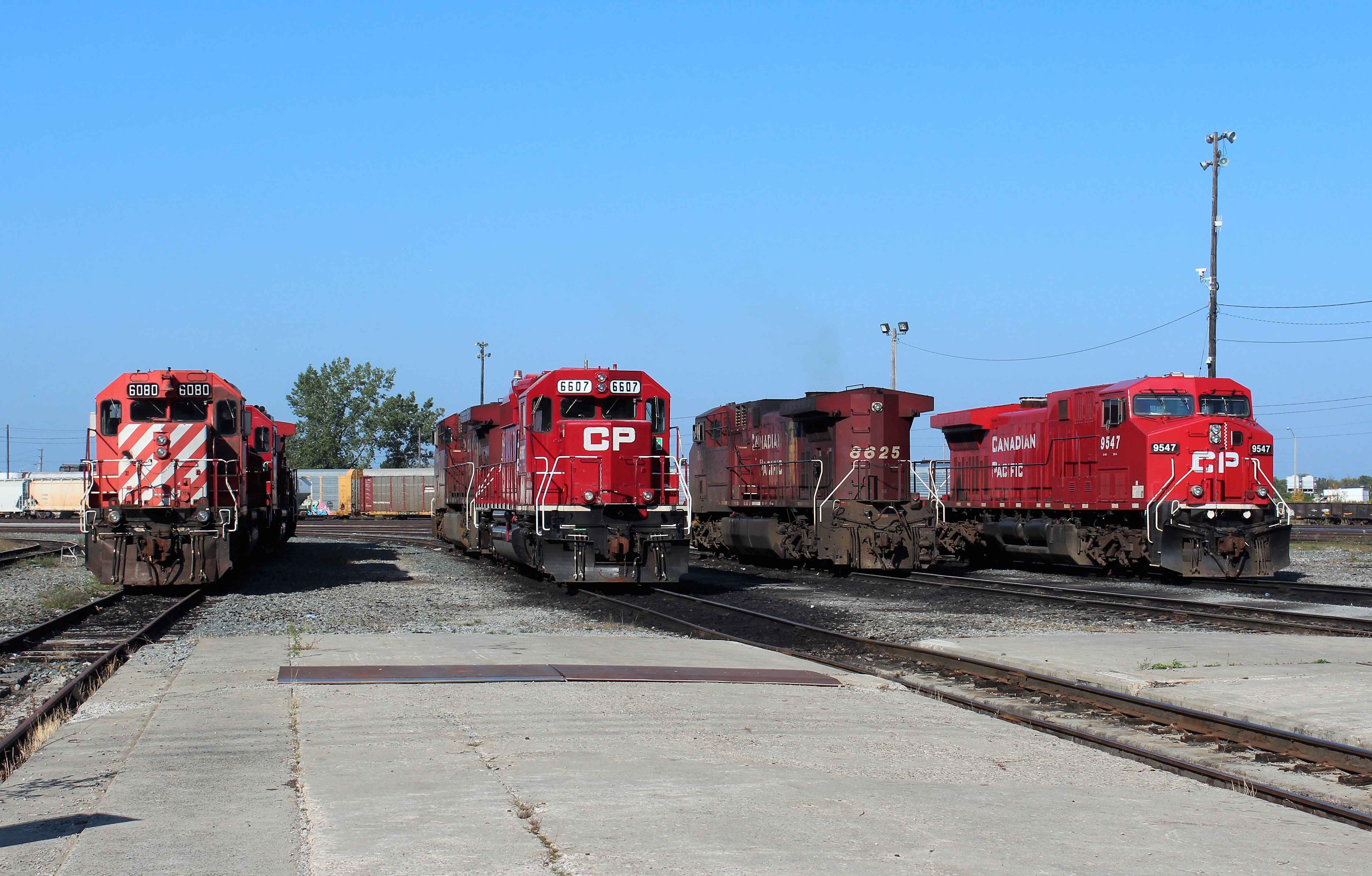 Railpictures.ca - Paul Santos Photo: It’s been almost 2 years since this scene and the 2 SD40-2 ...