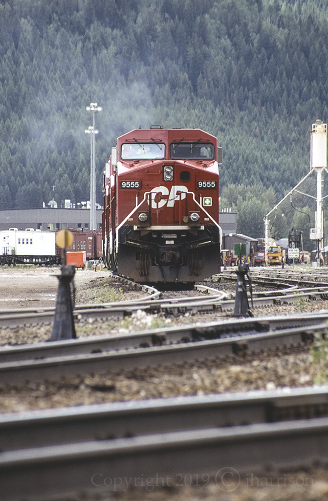 Railpictures.ca - Joe Harrison Photo: Three GE AC4400CW’s CP 9555 / 9561 and 9554 at the Golden ...