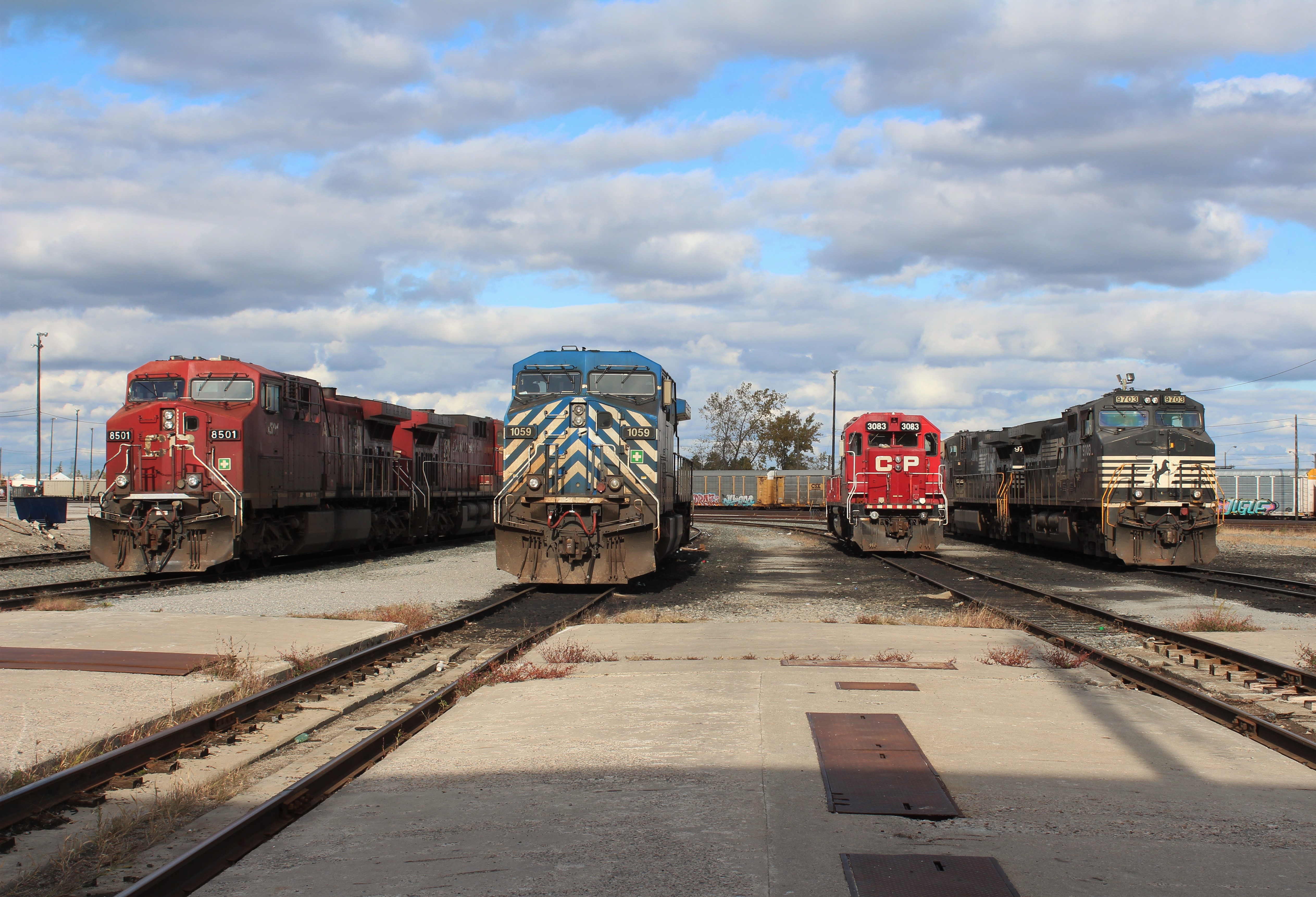 Railpictures.ca - Paul Santos Photo: A variety of parked locos on the east end of the shop ...