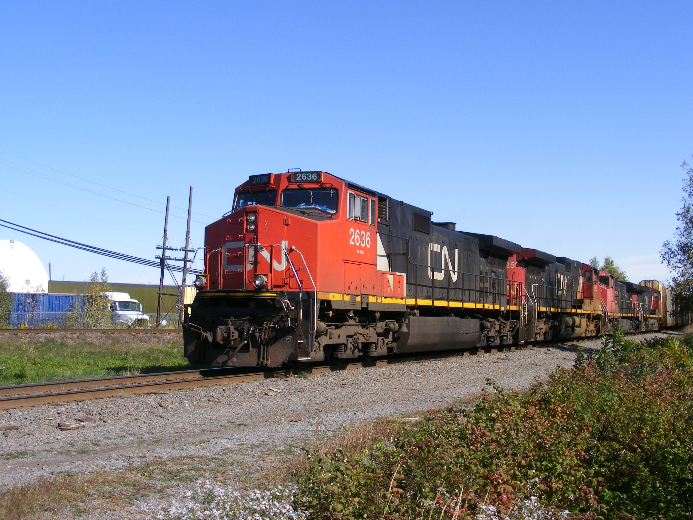 Railpictures.ca - Kevin Gaudet Photo: CN train #407 nears the end of it’s journey from Dartmouth ...