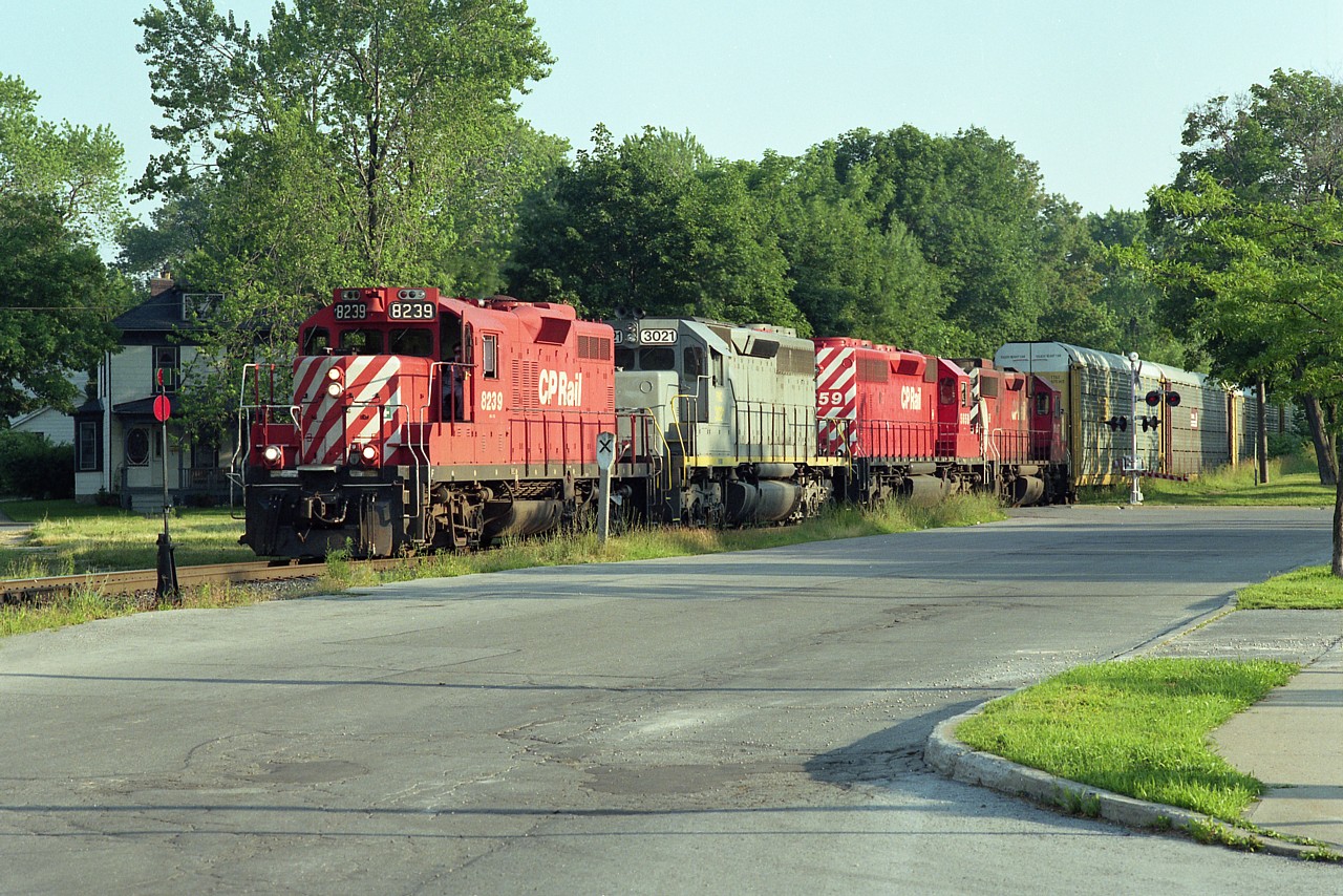 Railpictures.ca - A.W.Mooney Photo: The best time to have seen anything running over the CP line ...