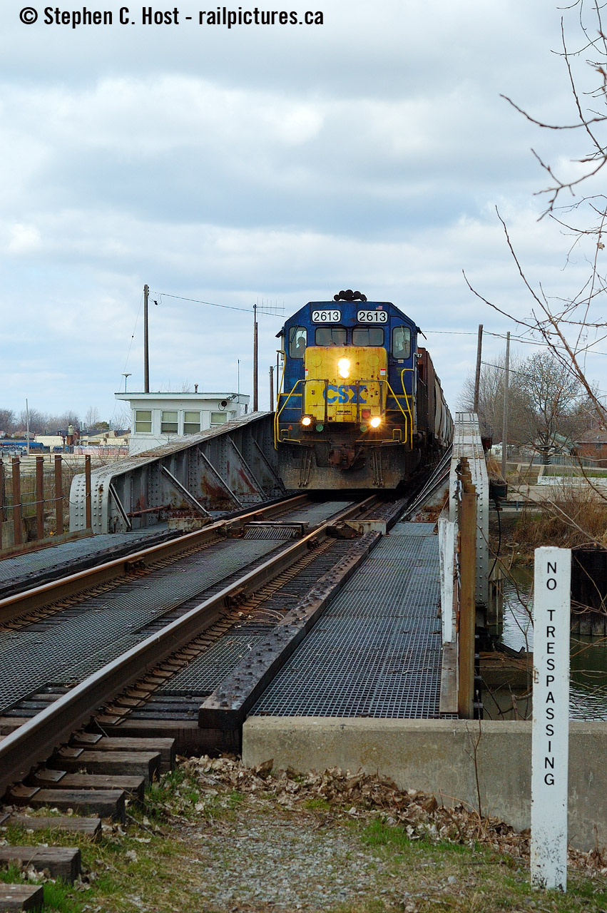 Railpictures.ca - Stephen C. Host Photo: I don’t post portrait shots very much, but this angle ...