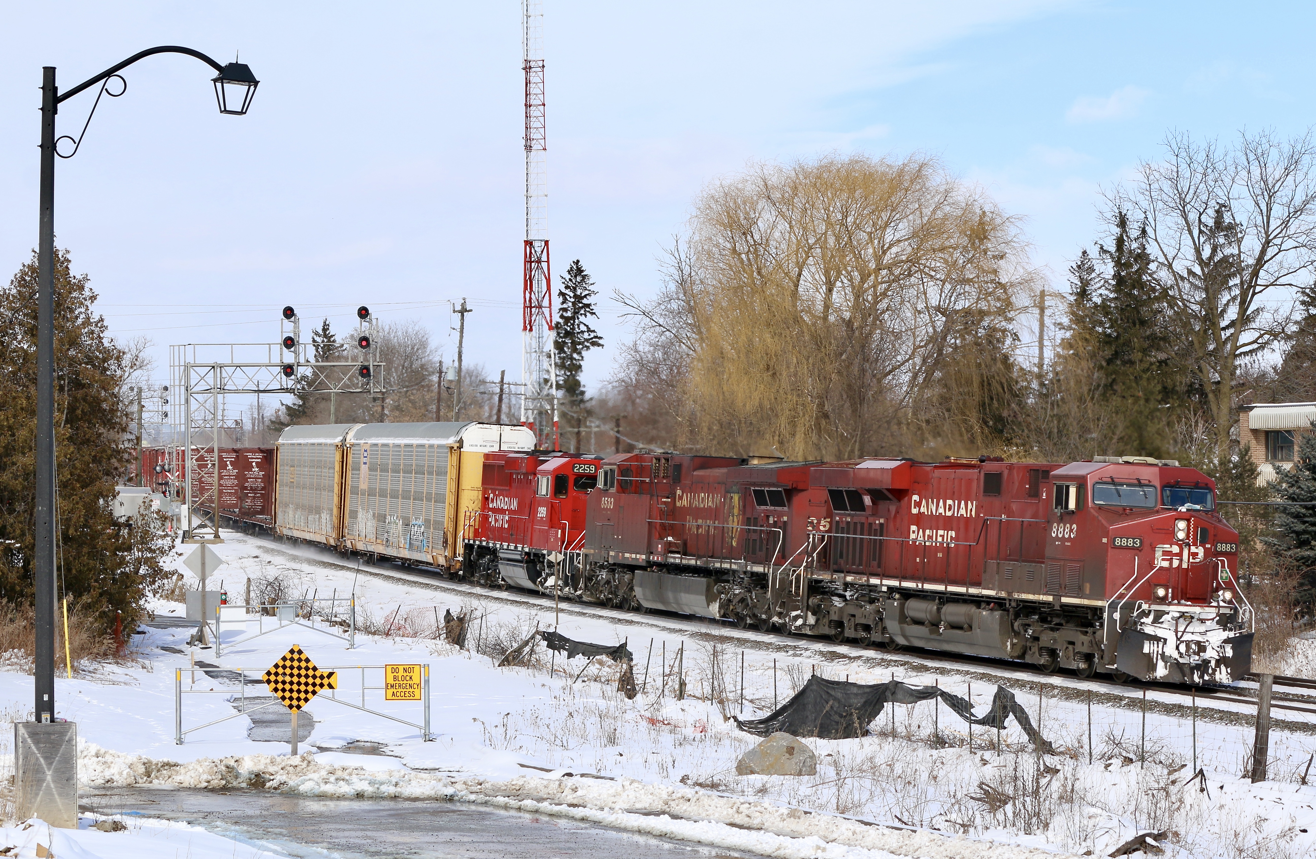 Railpictures.ca - Marcus W Stevens Photo: It’s always nice when you find a new photo location ...