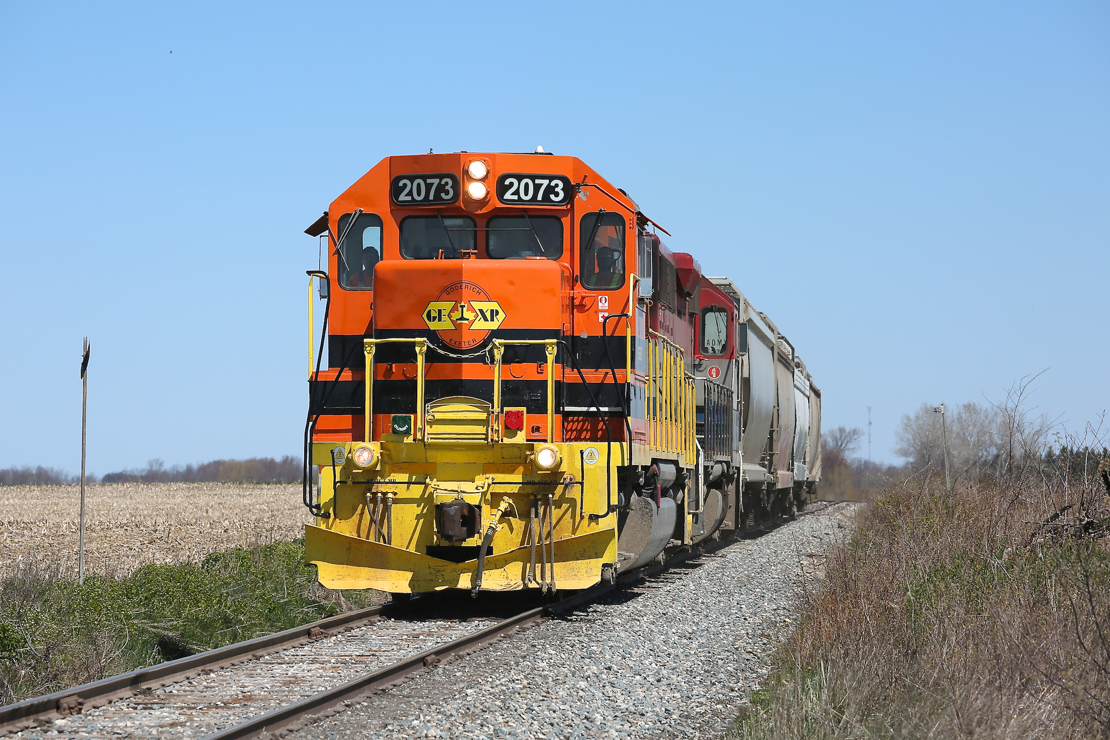 Railpictures.ca - Craig Allen Photo: GEXR 2073 approaches Vanastra Rd at mile 42 of the Exeter ...
