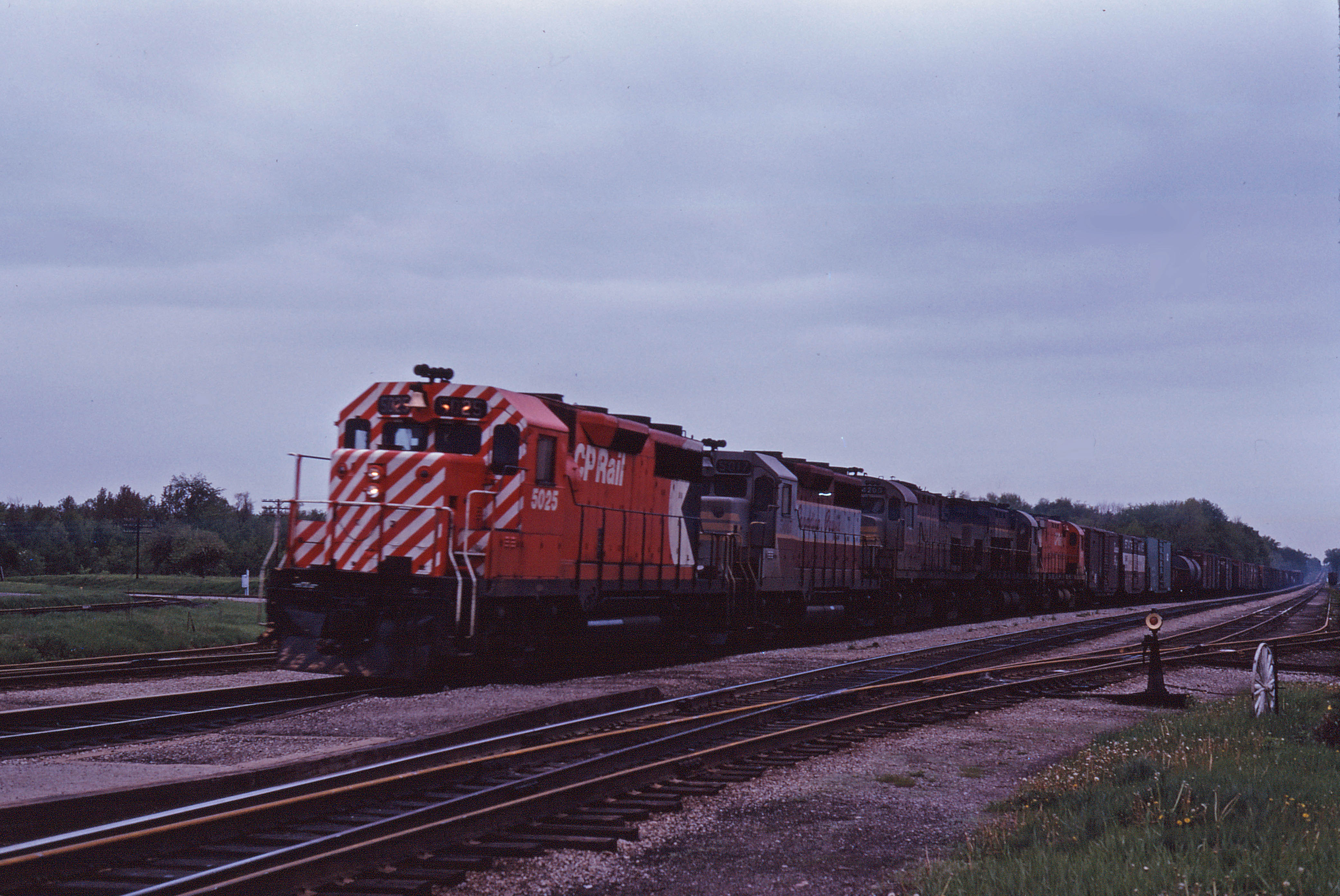 Railpictures.ca - Doug Page Photo: The last of CP’s 24 GP35s leads an eastbound through Guelph ...