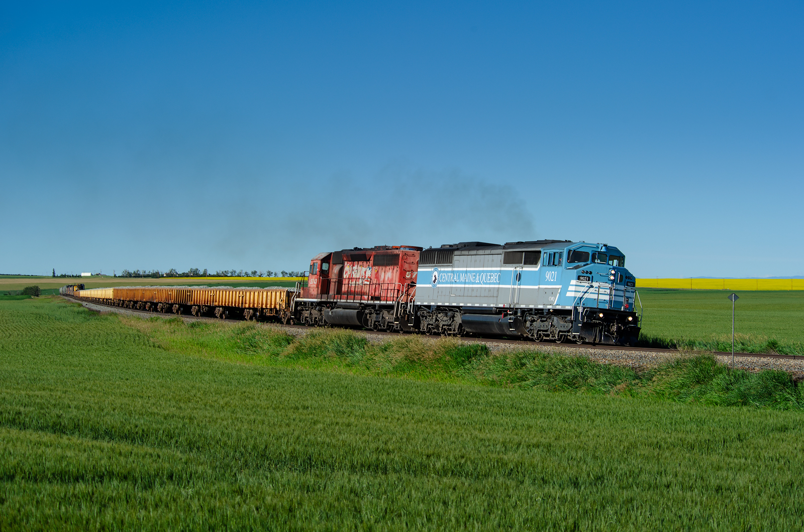 Railpictures.ca - Tim Stevens Photo: CMQ SD40-2F 9021 and CP SD40-2 5743 sound great, climbing ...