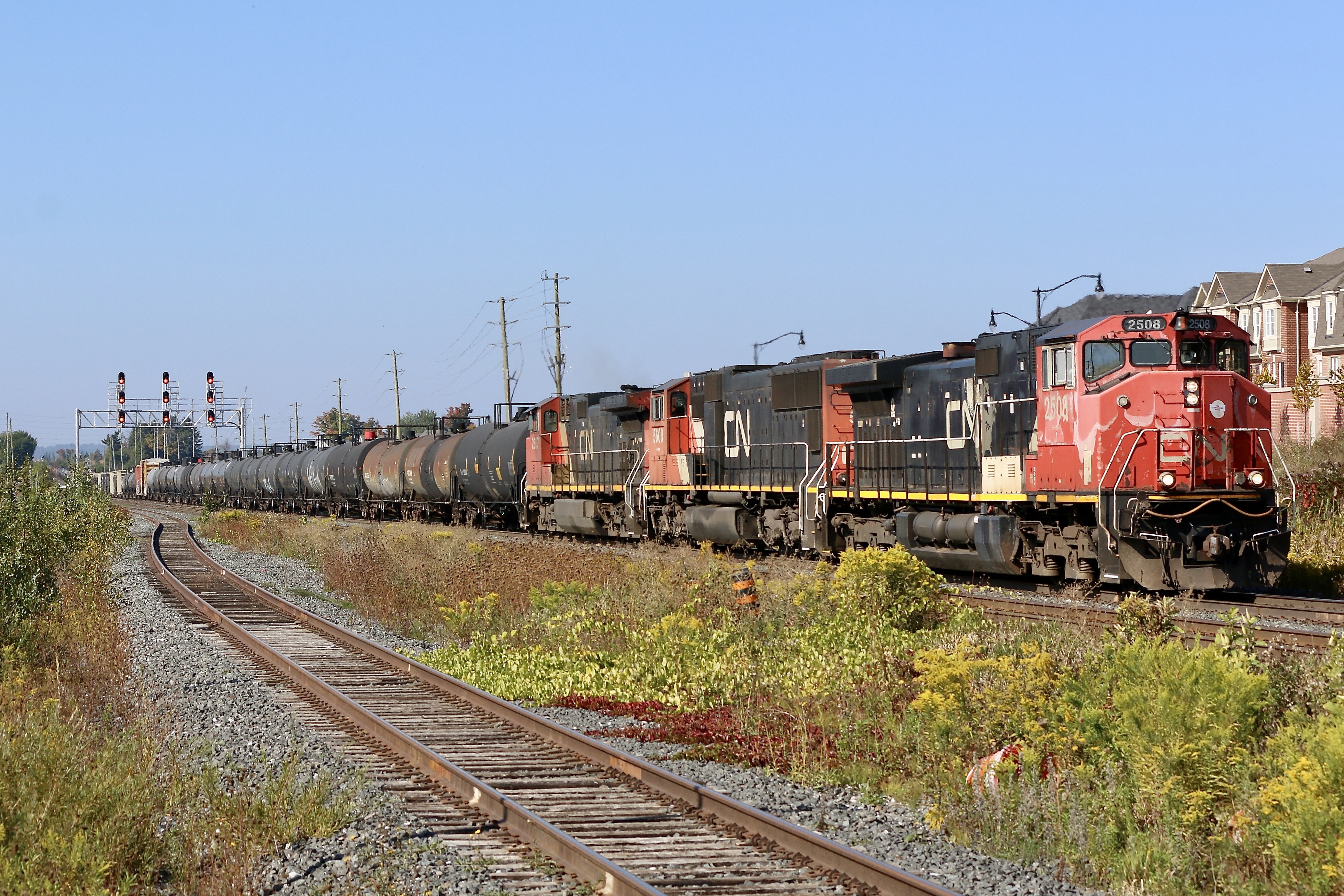 Railpictures.ca - Marcus W Stevens Photo: These days catching one yet two of CN’s original Dash ...