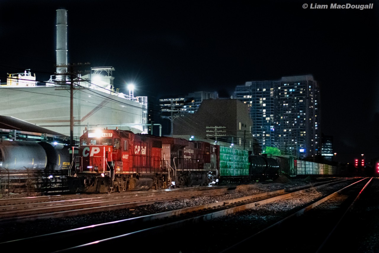 Railpictures.ca - Liam MacDougall Photo: About an hour before midnight on a warm May 18th, CP ...
