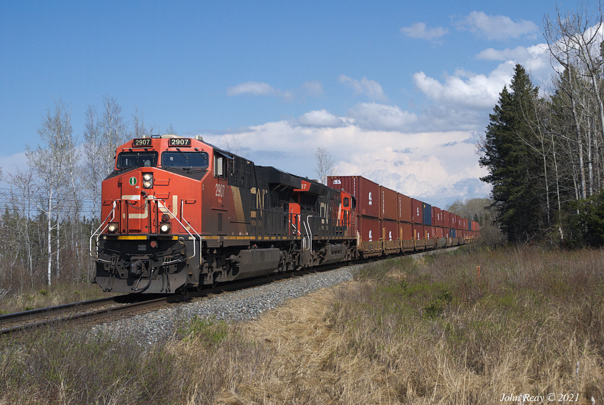 Railpictures.ca - John Reay Photo: CN 2907 and CN 3167 provide the power for a solid double ...