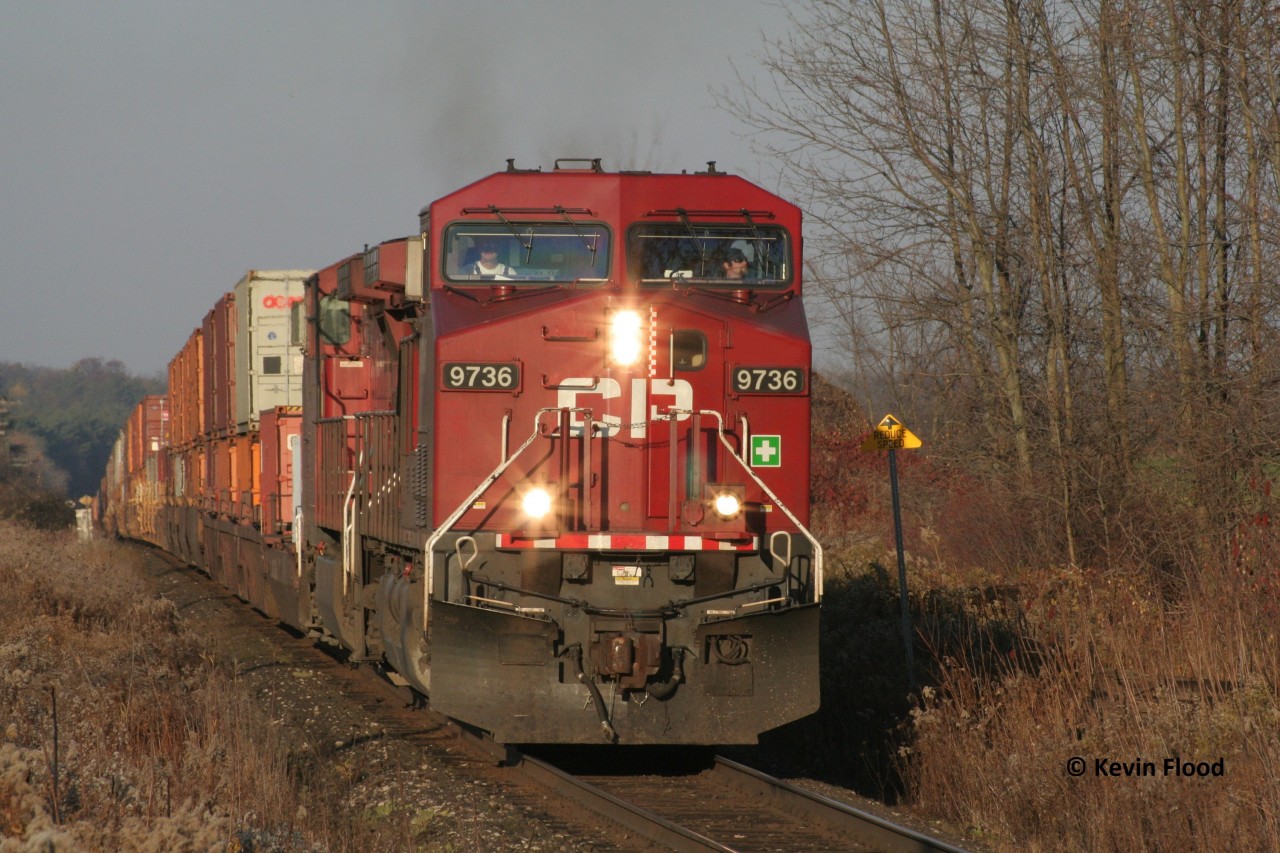 Railpictures.ca - Kevin Flood Photo: Taken at one of my favourite railfanning spots on the Galt ...