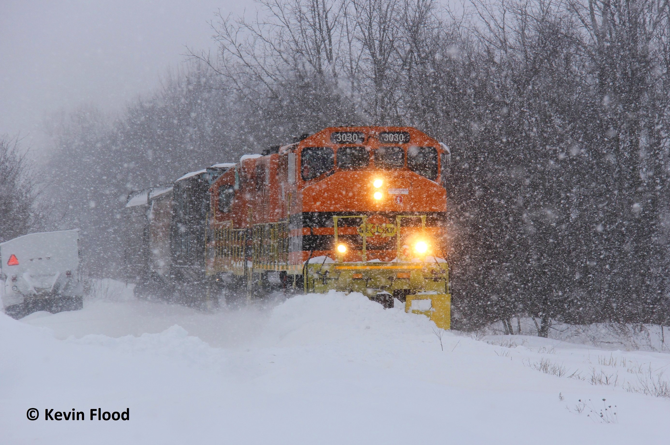 Railpictures.ca - Kevin Flood Photo: Departing Exeter in the midst of a heavy snowsquall, GEXR ...