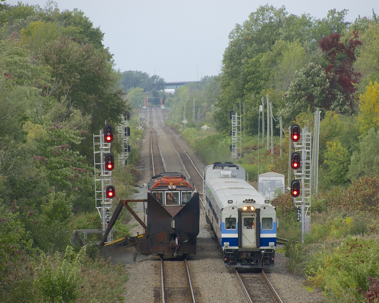 Railpictures.ca - Michael Berry Photo: Work 5999 with CP 5999 and CMQ 9020 is ditching along the ...