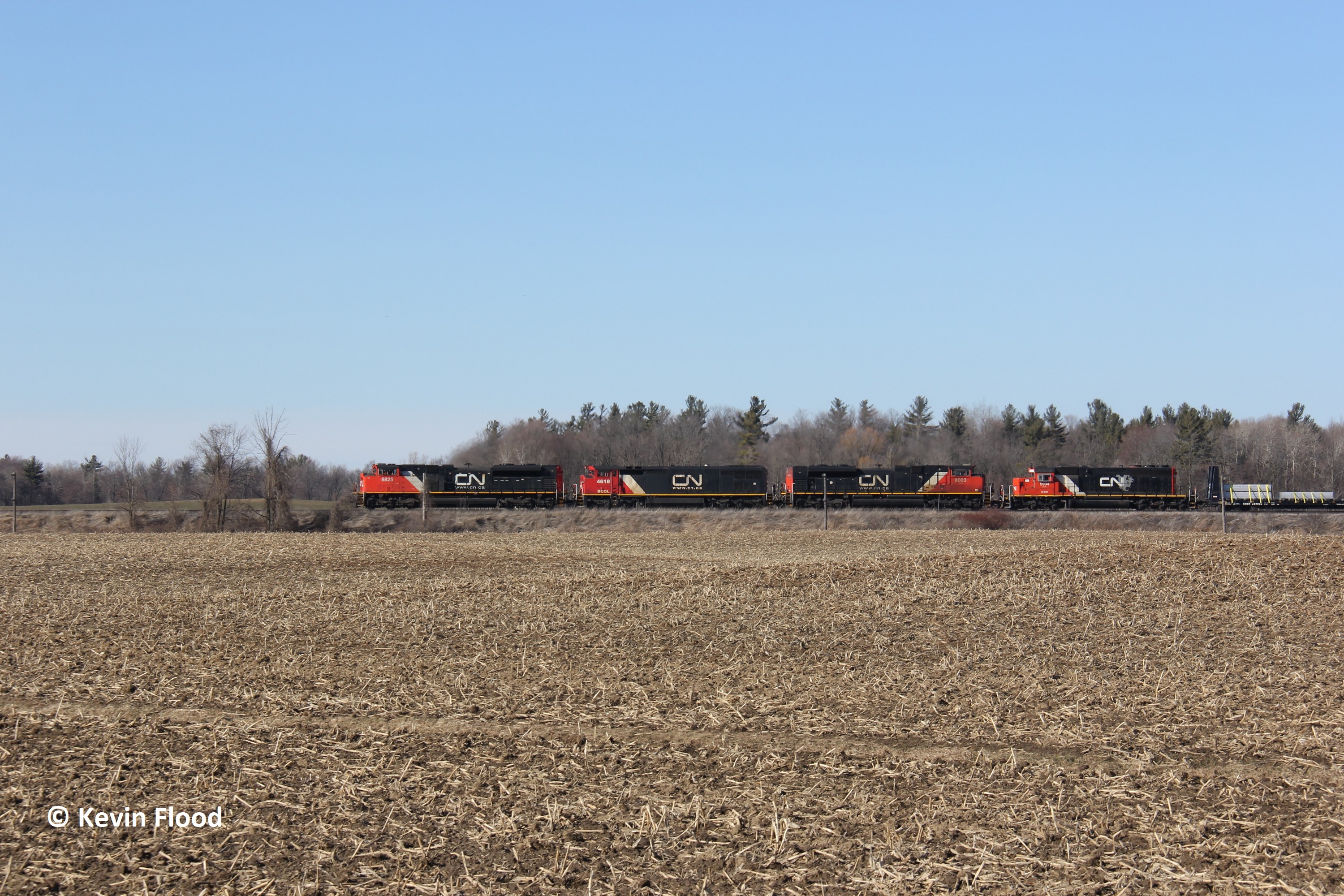 Railpictures.ca - Kevin Flood Photo: Just west of Copetown, Ontario, a CN westbound is pictured ...