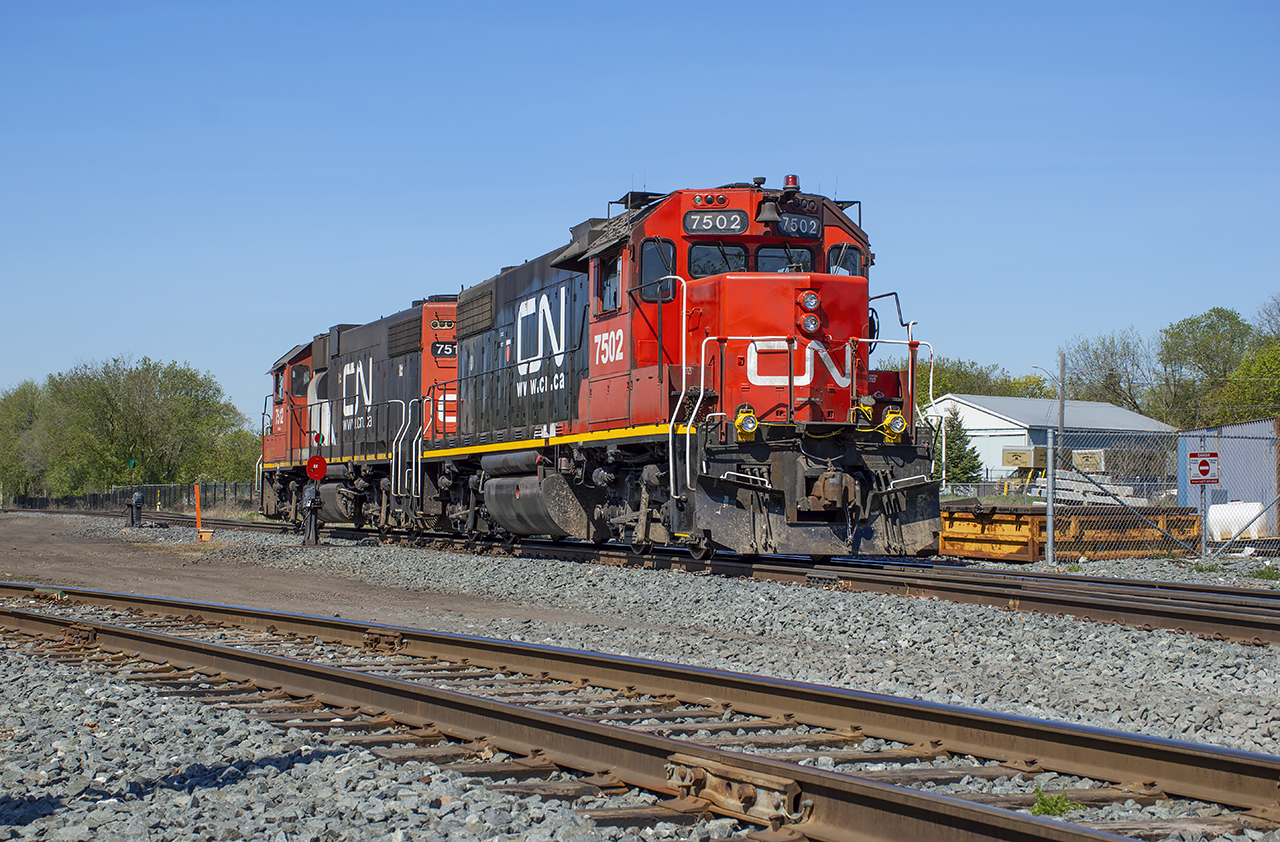 Railpictures.ca - Jacob Patterson Photo: Bill Purdy caught one of the three 7500s assigned to ...