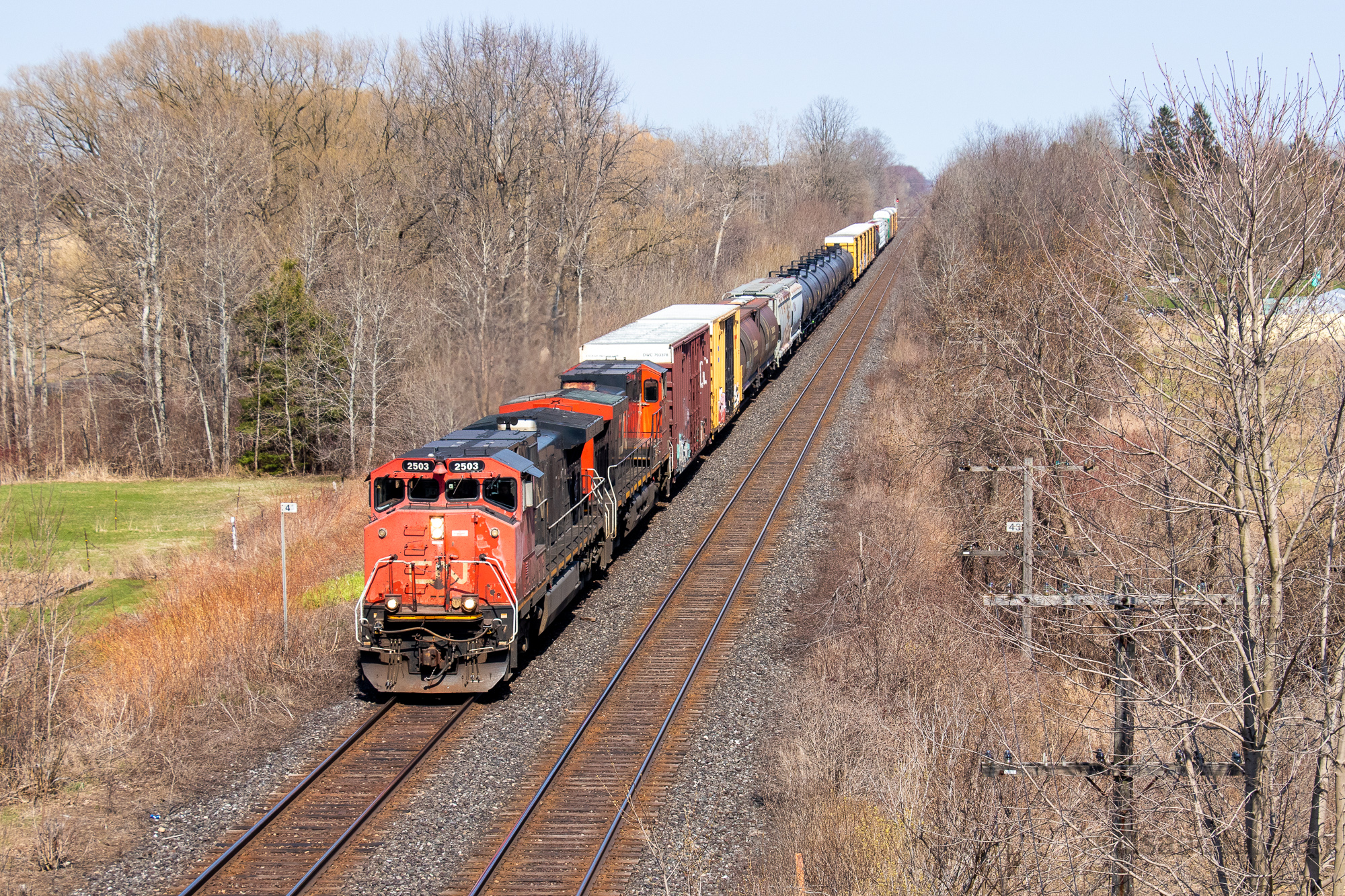 Railpictures.ca - Isaac Bryson Photo: CN 435 races through the southern Ontario countryside with ...