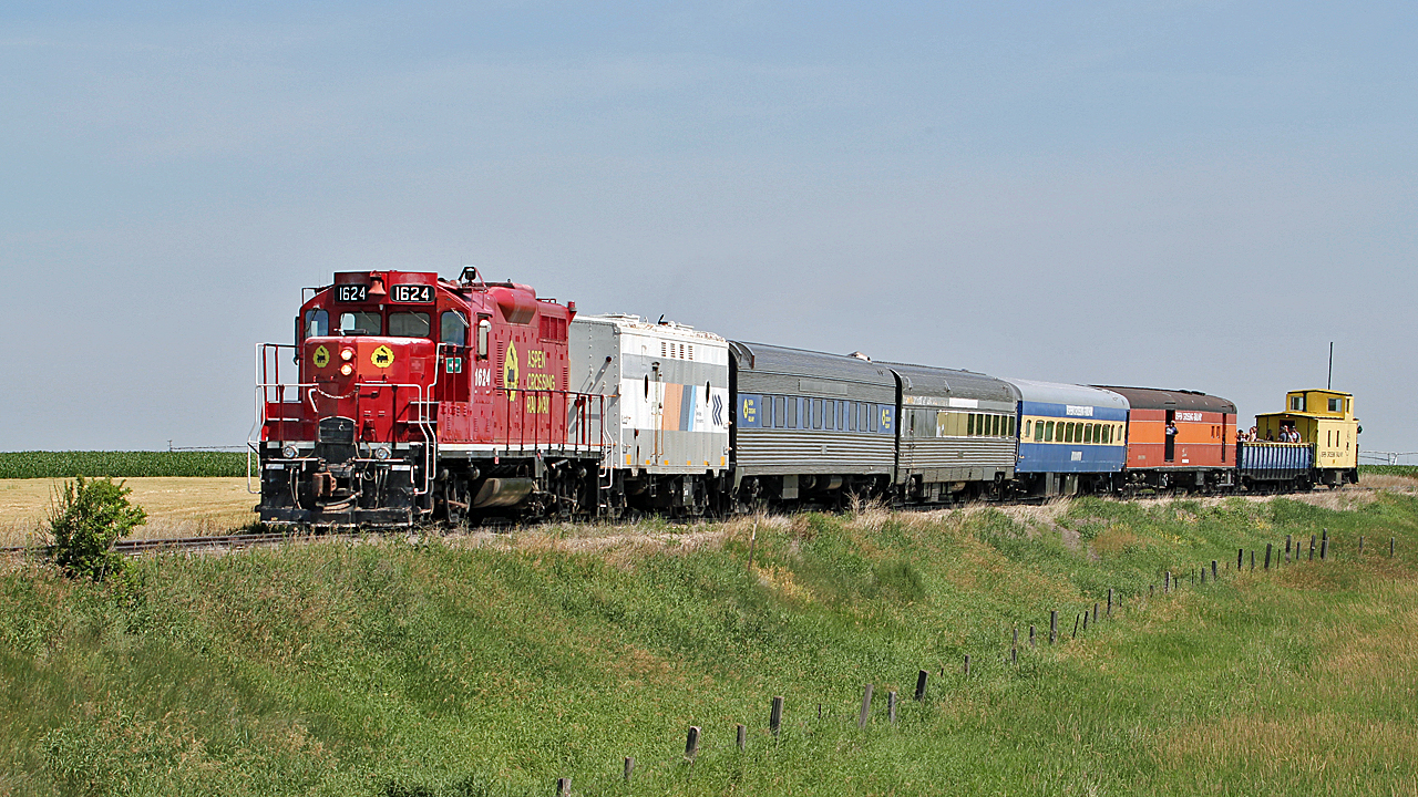 Railpictures.ca - colin arnot Photo: Ex CP GP9u 1624 ambles across the prairies with Aspen ...