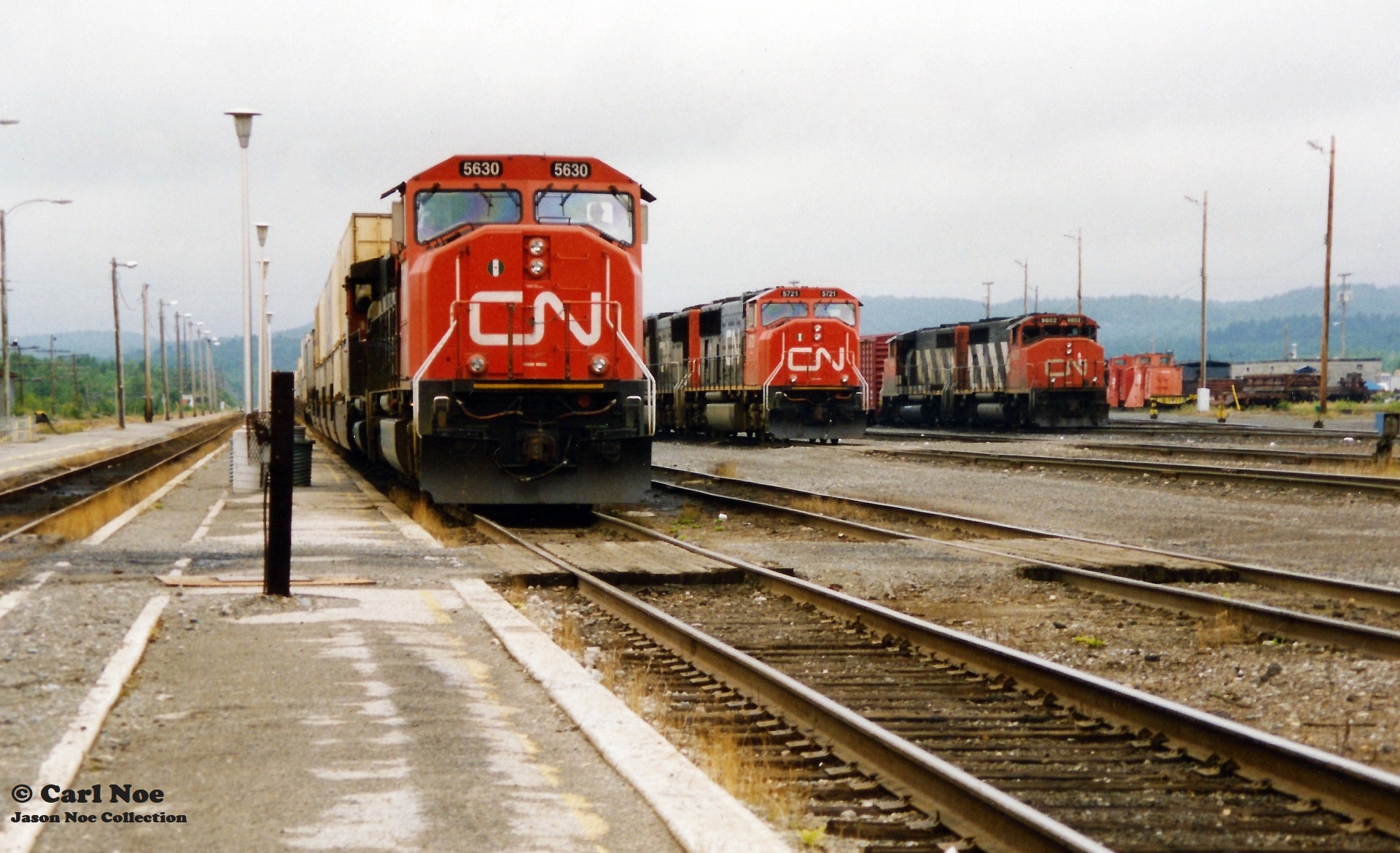 Railpictures.ca - Carl Noe (Collection of Jason Noe) Photo: During a foggy and overcast late ...