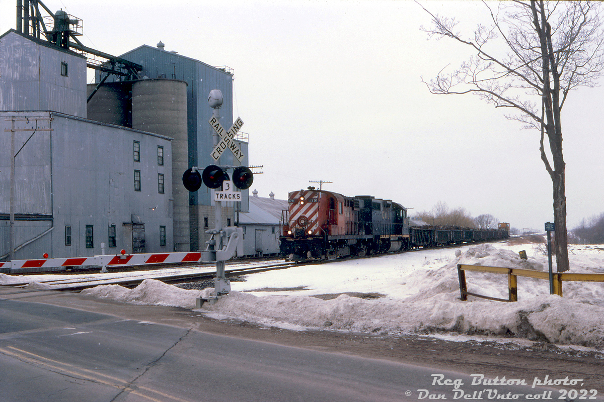 Railpictures.ca - Reg Button photo, Dan Dell'Unto coll. Photo: Exercising trackage rights over ...
