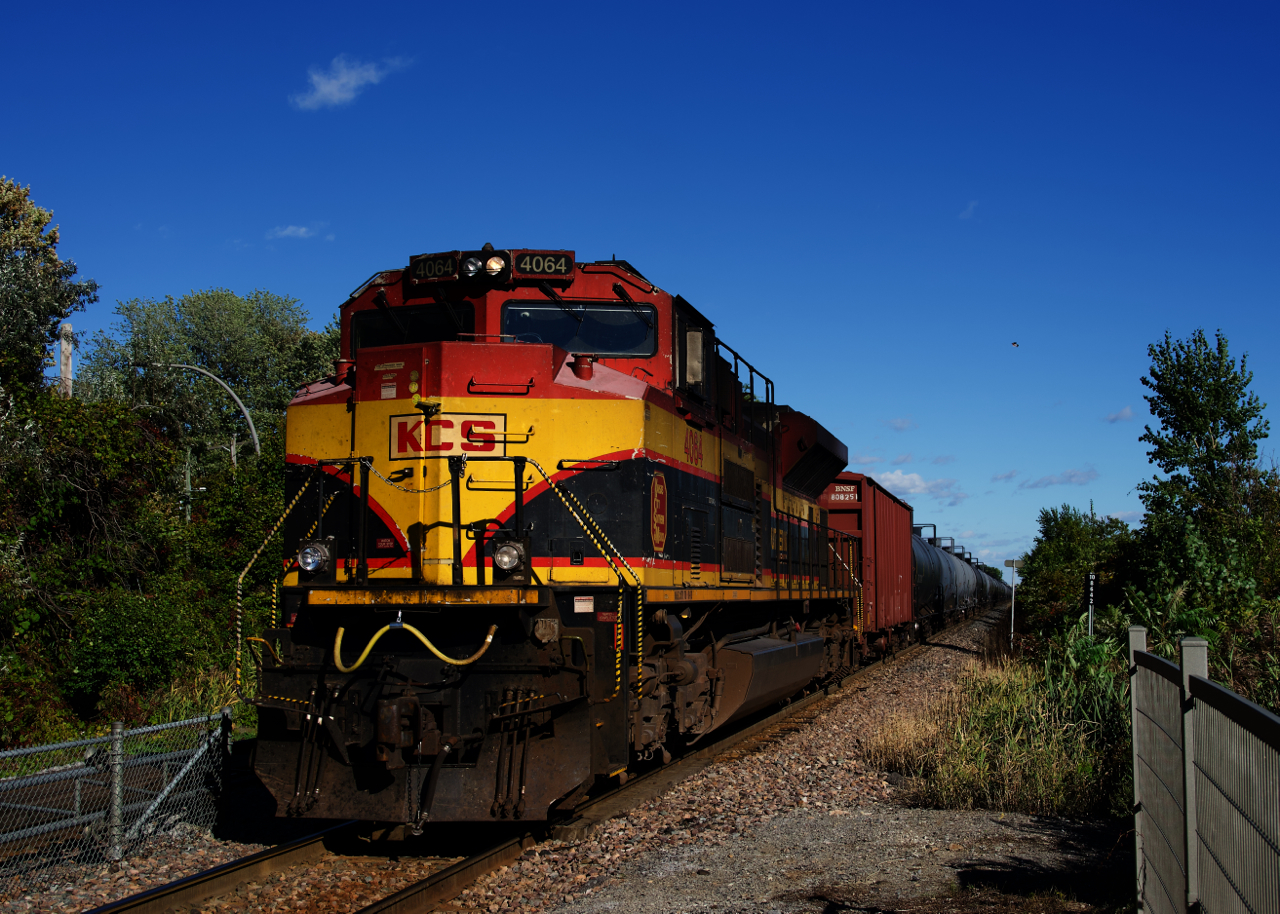 Railpictures.ca - Michael Berry Photo: KCSM 4064 brings up the rear of ethanol train CP 528 just ...
