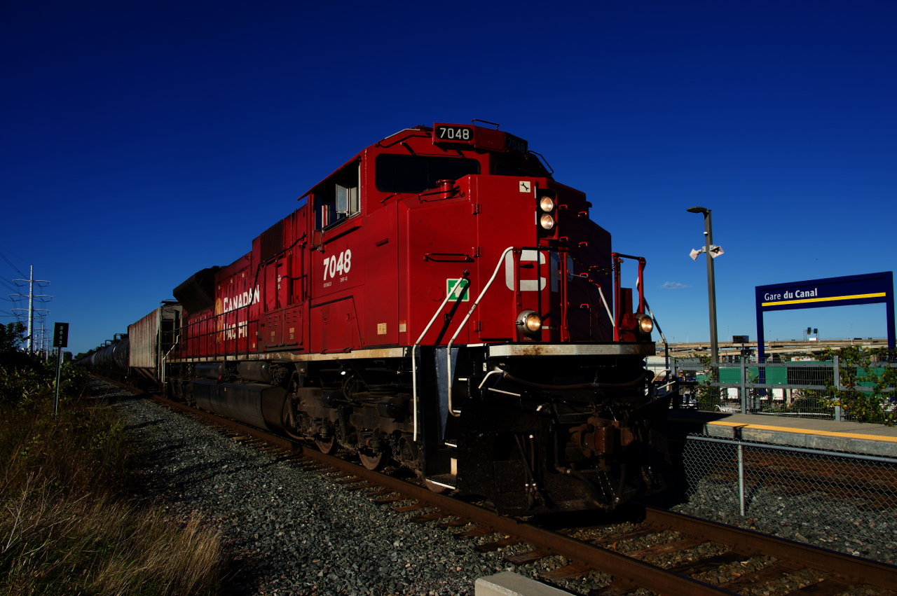Railpictures.ca - Michael Berry Photo: CP 7048 leads loaded ethanol train CP 528 past Du Canal ...
