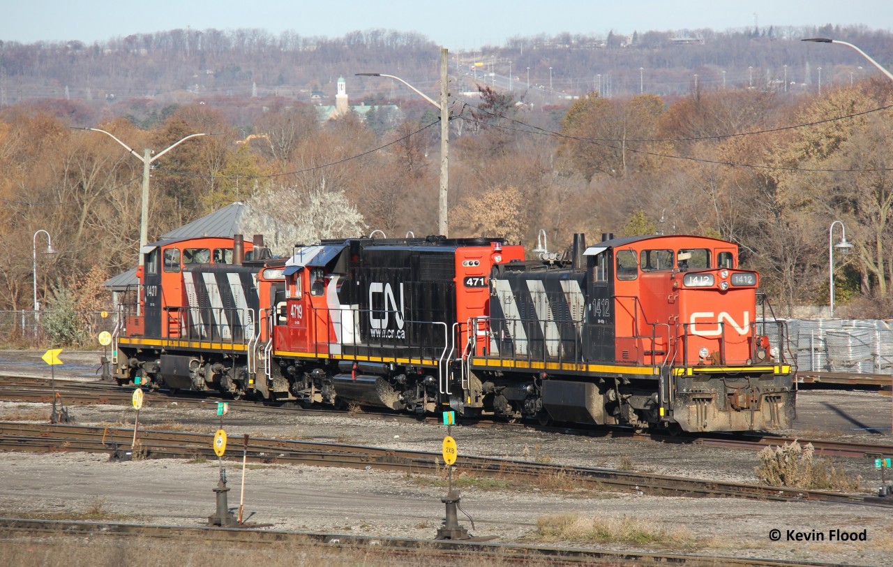 Railpictures.ca - Kevin Flood Photo: One of the CN Hamilton Yard sets rests while awaiting its ...