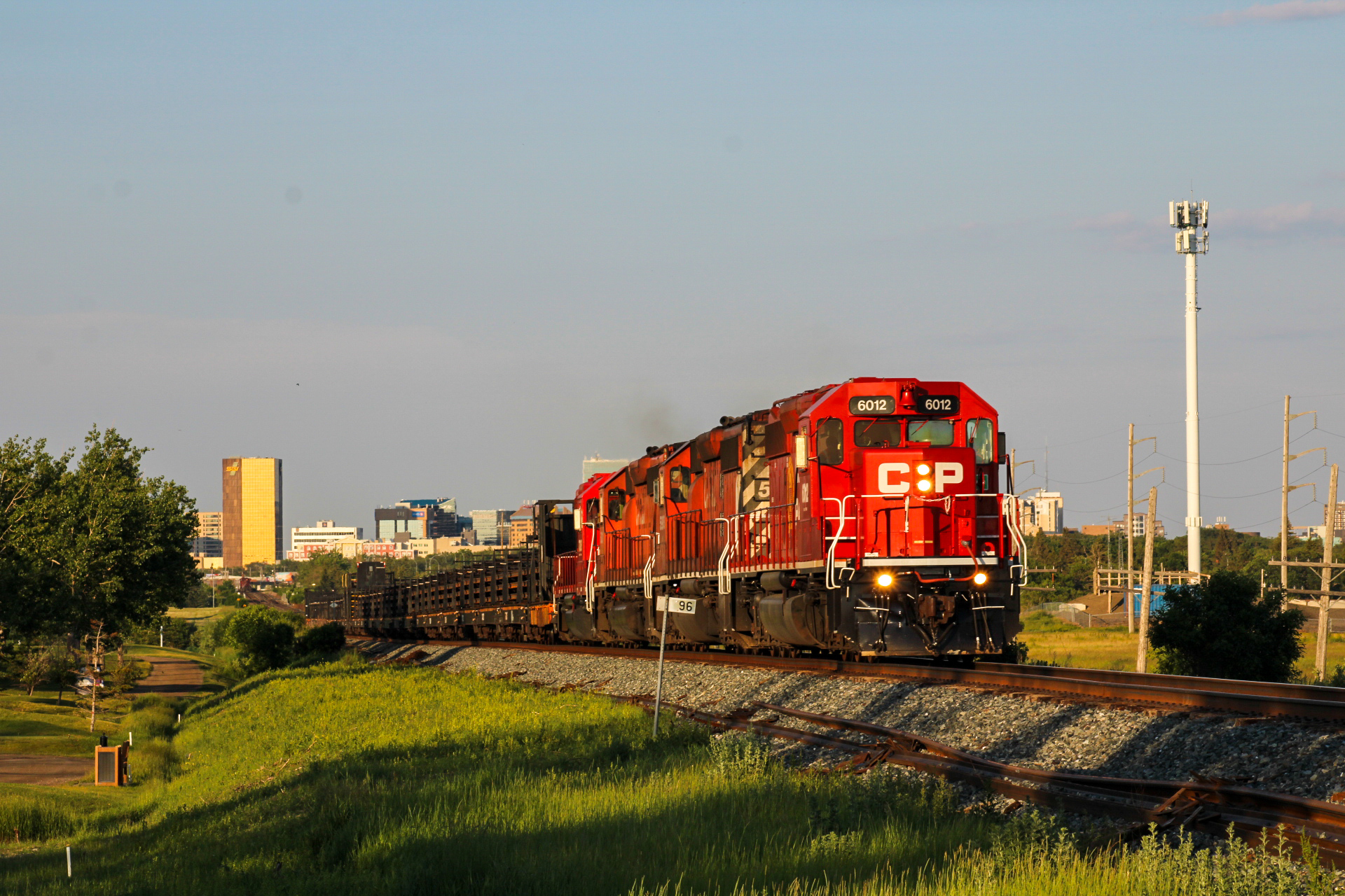 Railpictures.ca - Eric Fallas Photo: After much delays typical for such a low priority train as ...
