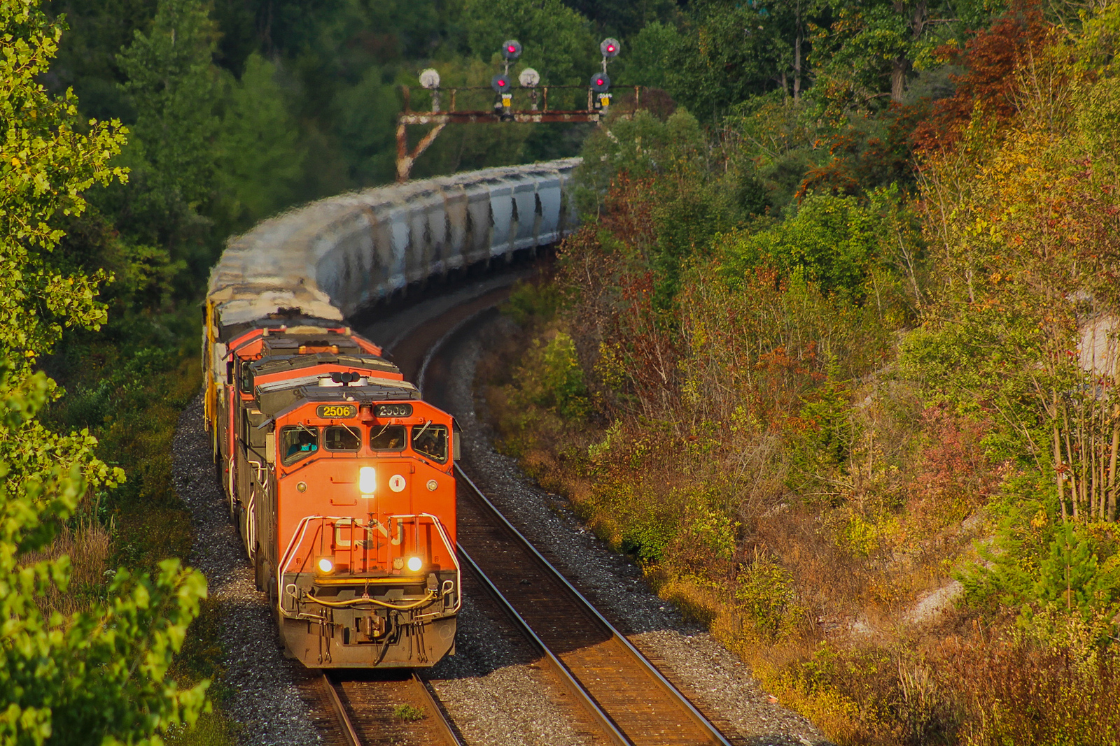 Railpictures.ca - Eric Fallas Photo: As luck would have it, the clouds which dominated the skies ...