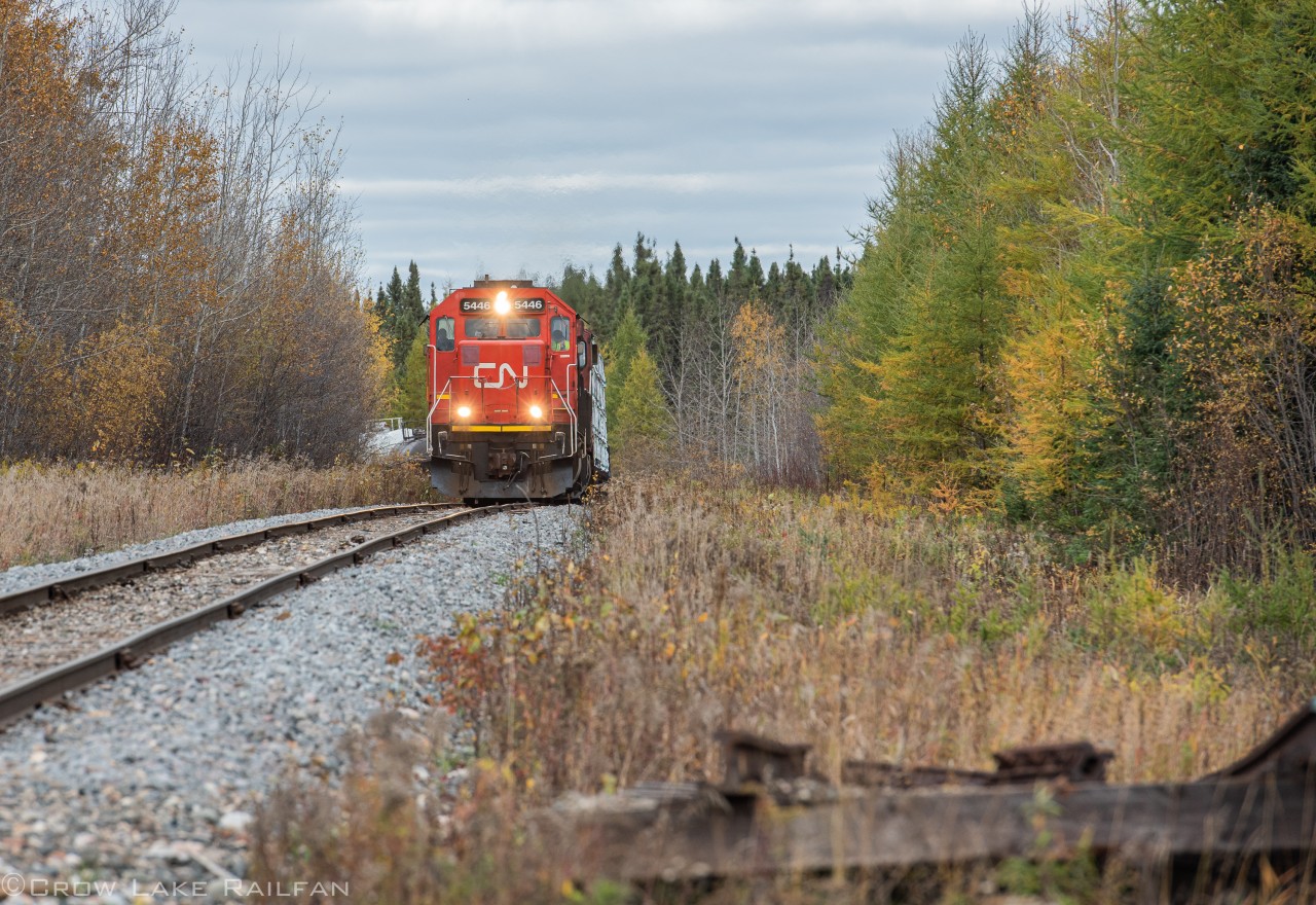 Railpictures.ca - William Rolston Photo: In almost the middle of nowhere CN local 552 runs ...