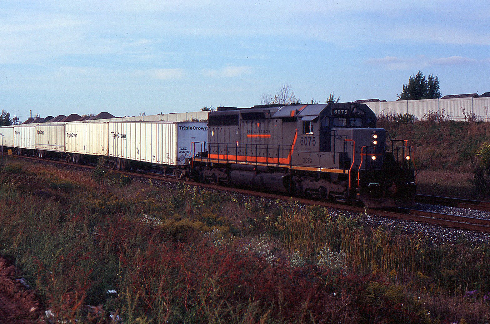 Railpictures.ca - Dean Brown Photo: CN 145 with GCFX SD40-3 6075 at Tansley on the CN Halton Sub ...