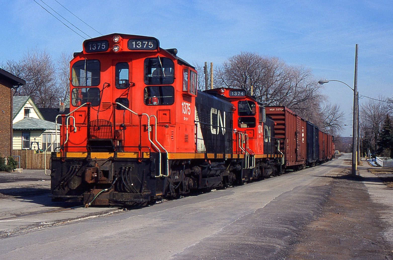 Railpictures.ca - Dean Brown Photo: 549 with CN SW1200RS 1375 and 1374 head up the Townline Rd ...