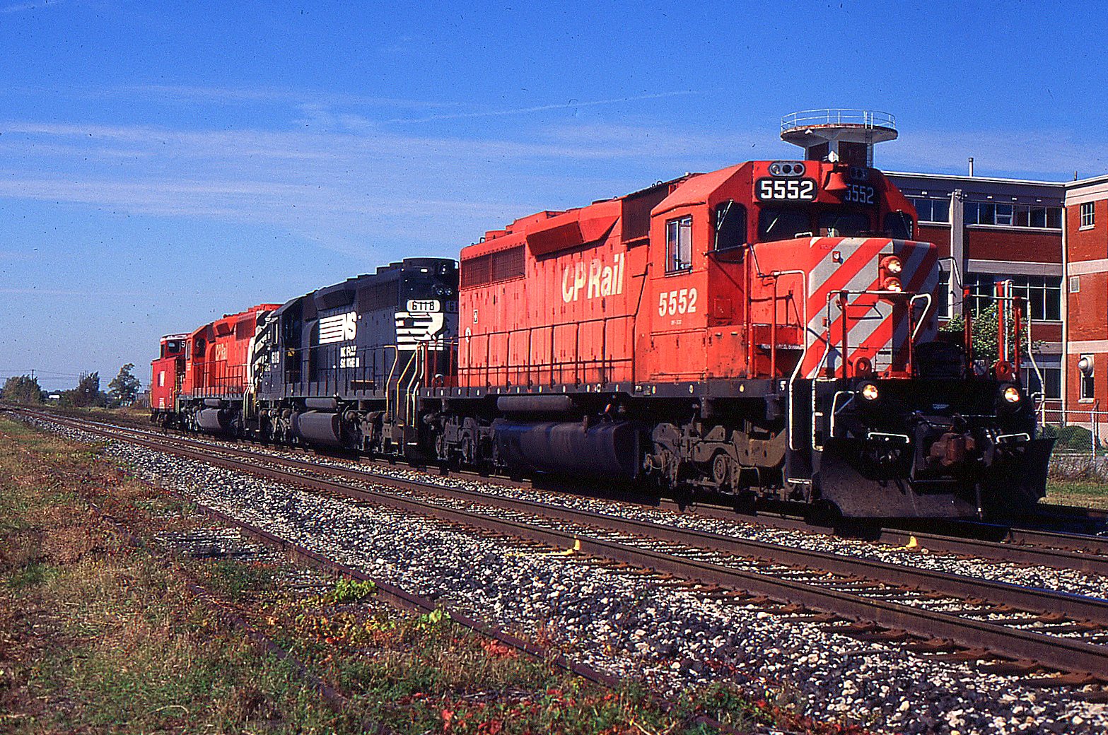 Railpictures.ca - Dean Brown Photo: On a nice sunny afternoon, NS 328 came through with a light ...